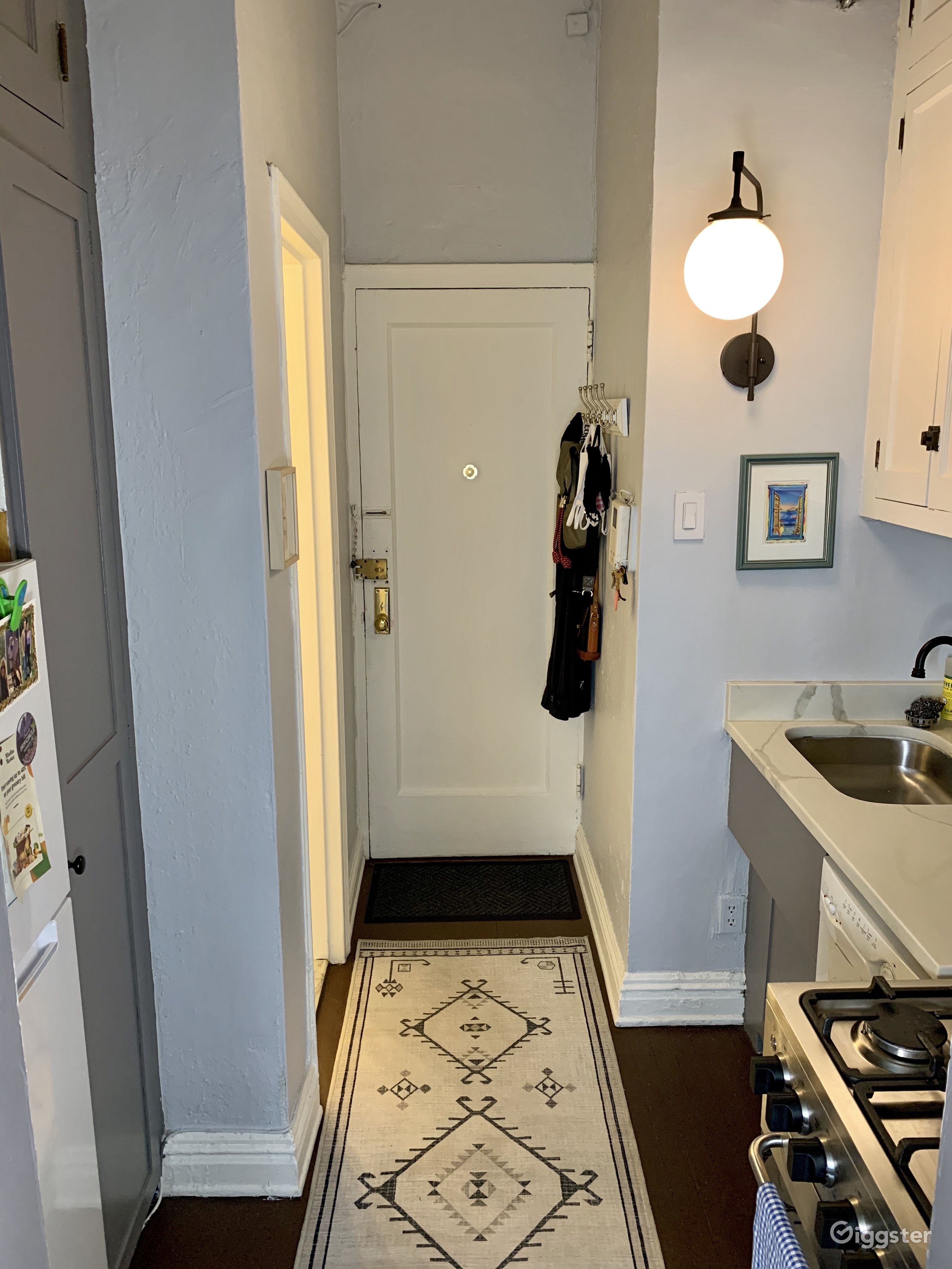 West Village Studio Apartment with High Ceilings | Rent this location ...