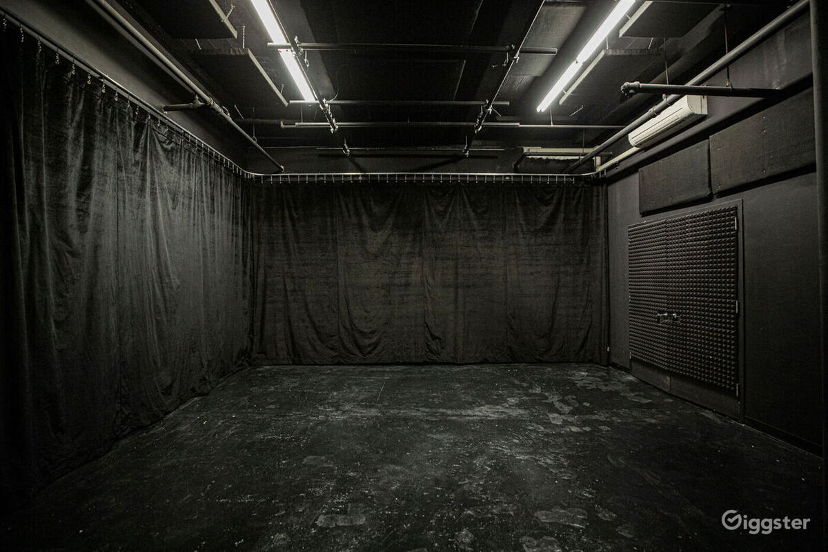 Black Box Production Studio | Rent this location on Giggster