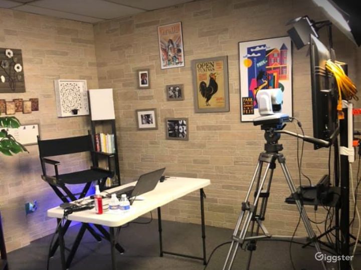 Pod Room Video Podcasts | Rent this location on Giggster