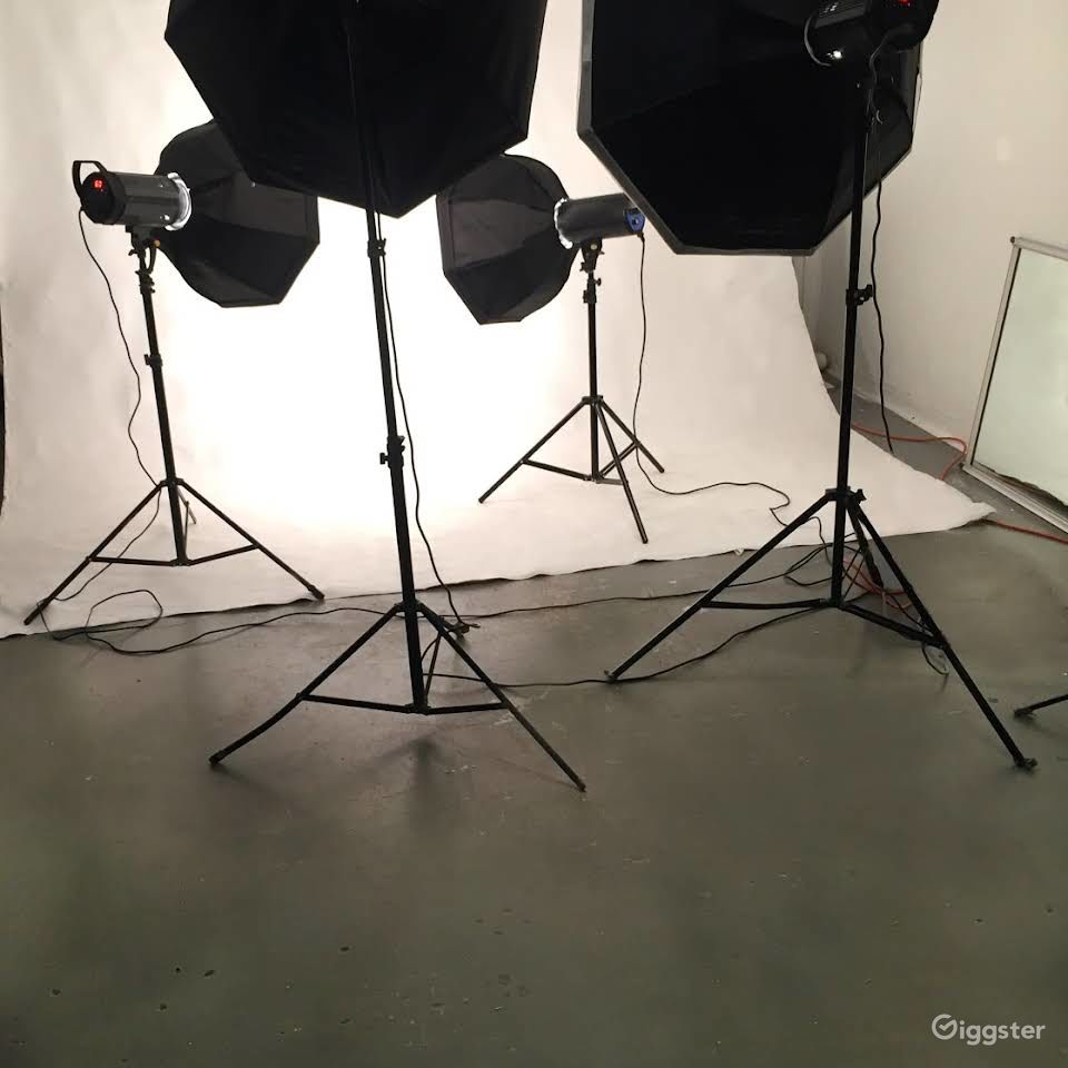 Full Service Photo Studio in Fort Lauderdale | Rent this location on ...
