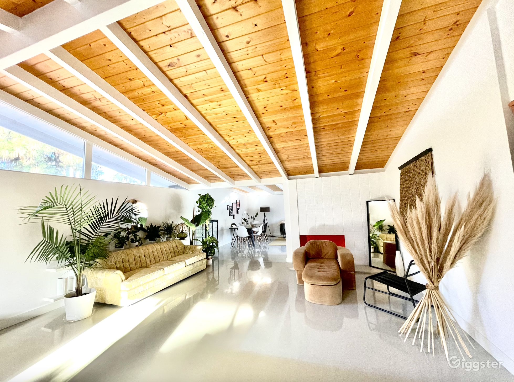 The BEST 10 Graduation Party venues to rent near me | Giggster