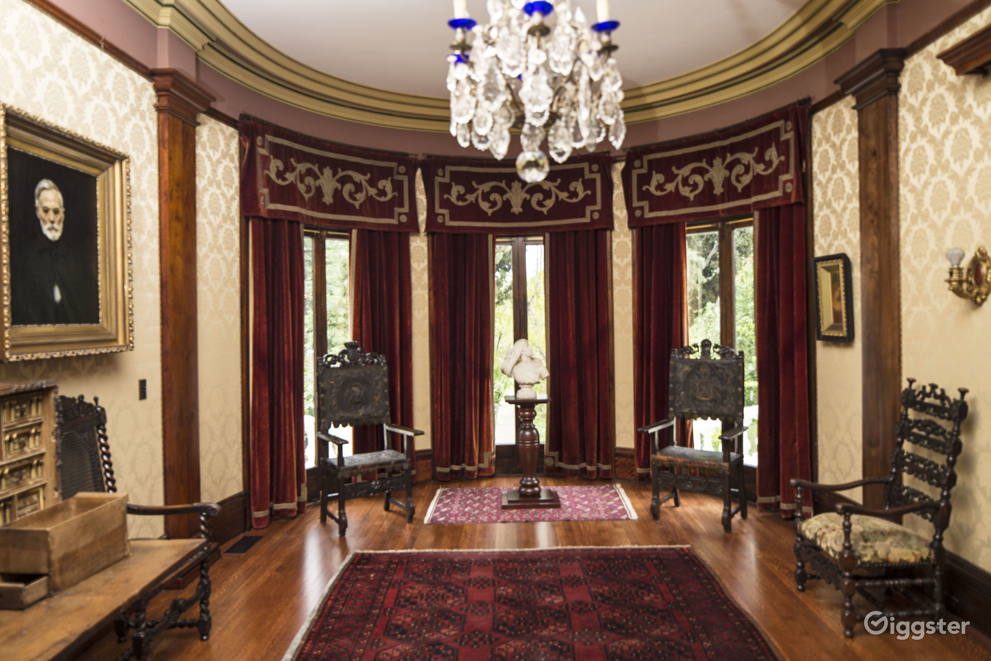 Alabaster Manor | Rent this location on Giggster