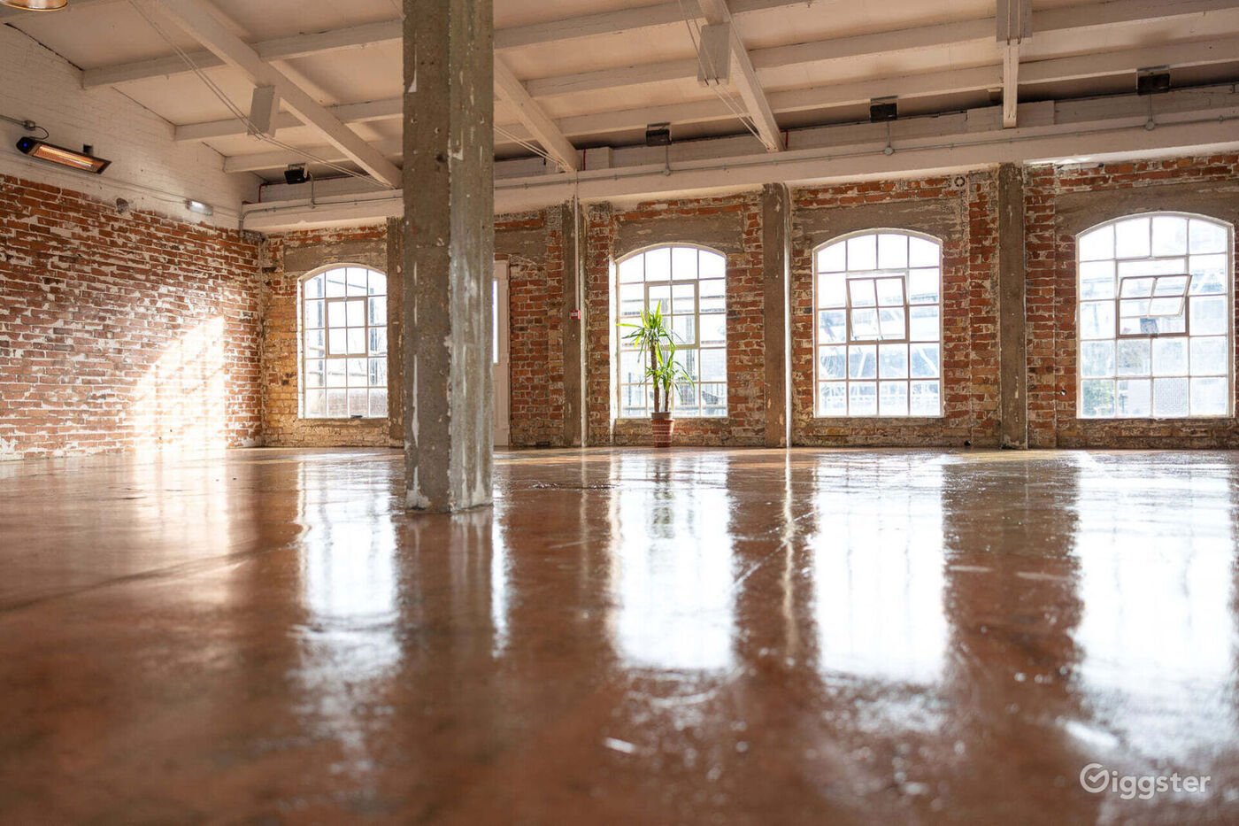 Historic Warehouse in Hackney Wick | Rent this location on Giggster