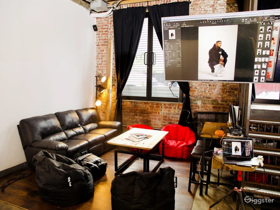 24 Hour Photo Studio Brooklyn | Affordable Rental from $60/hr
