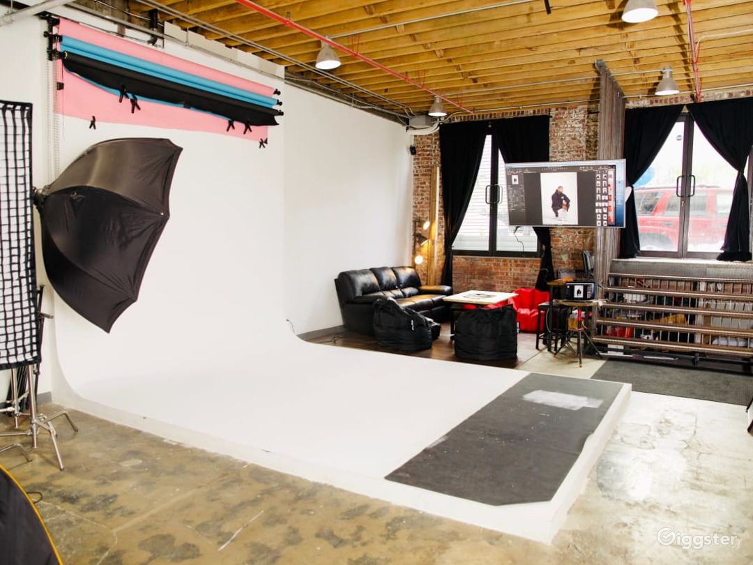 24 Hour Photo Studio Brooklyn | Affordable Rental from $60/hr