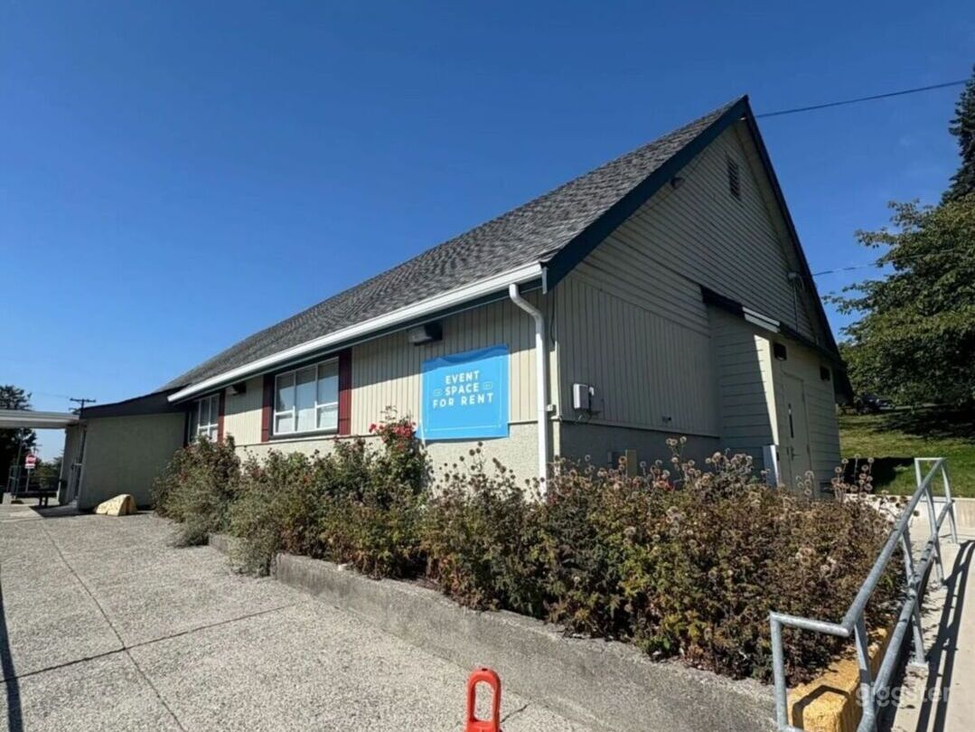 Flexible Event Space | Community Hall | Rent this location on Giggster