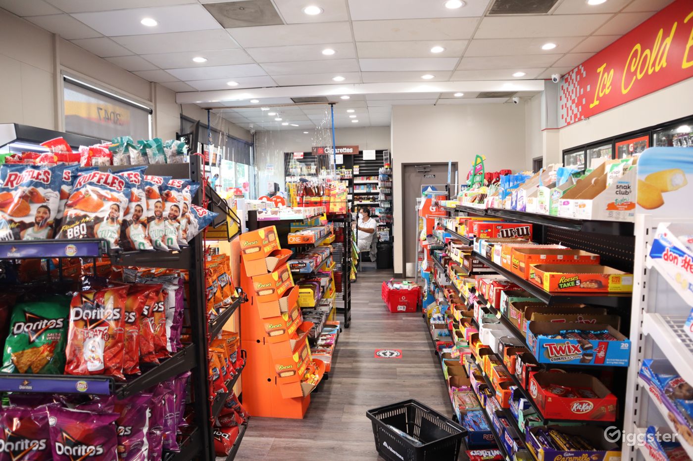 Gas Station, Food Mart for filming | Rent this location on Giggster
