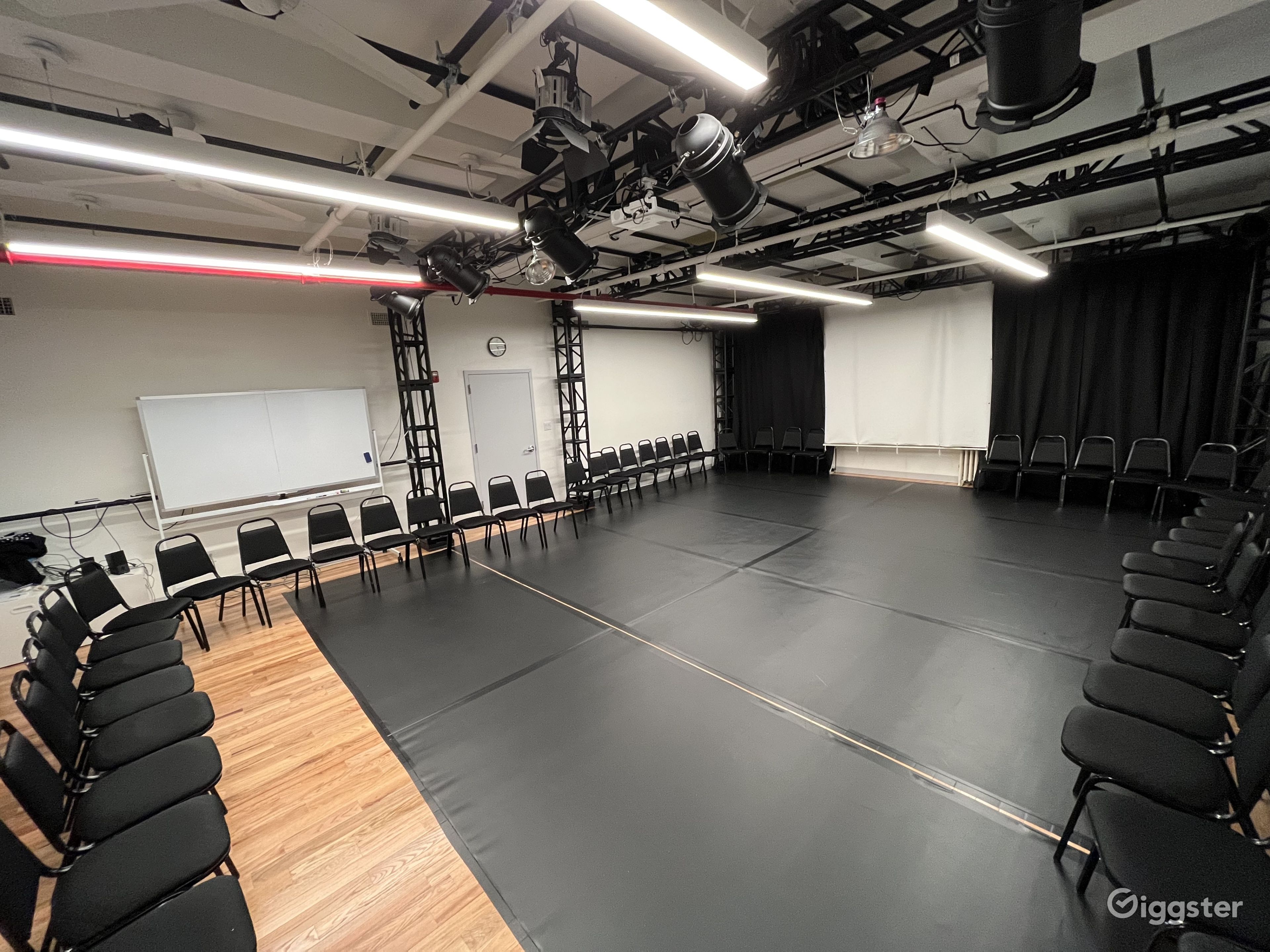 Midtown Flexible Studio Space | Rent this location on Giggster