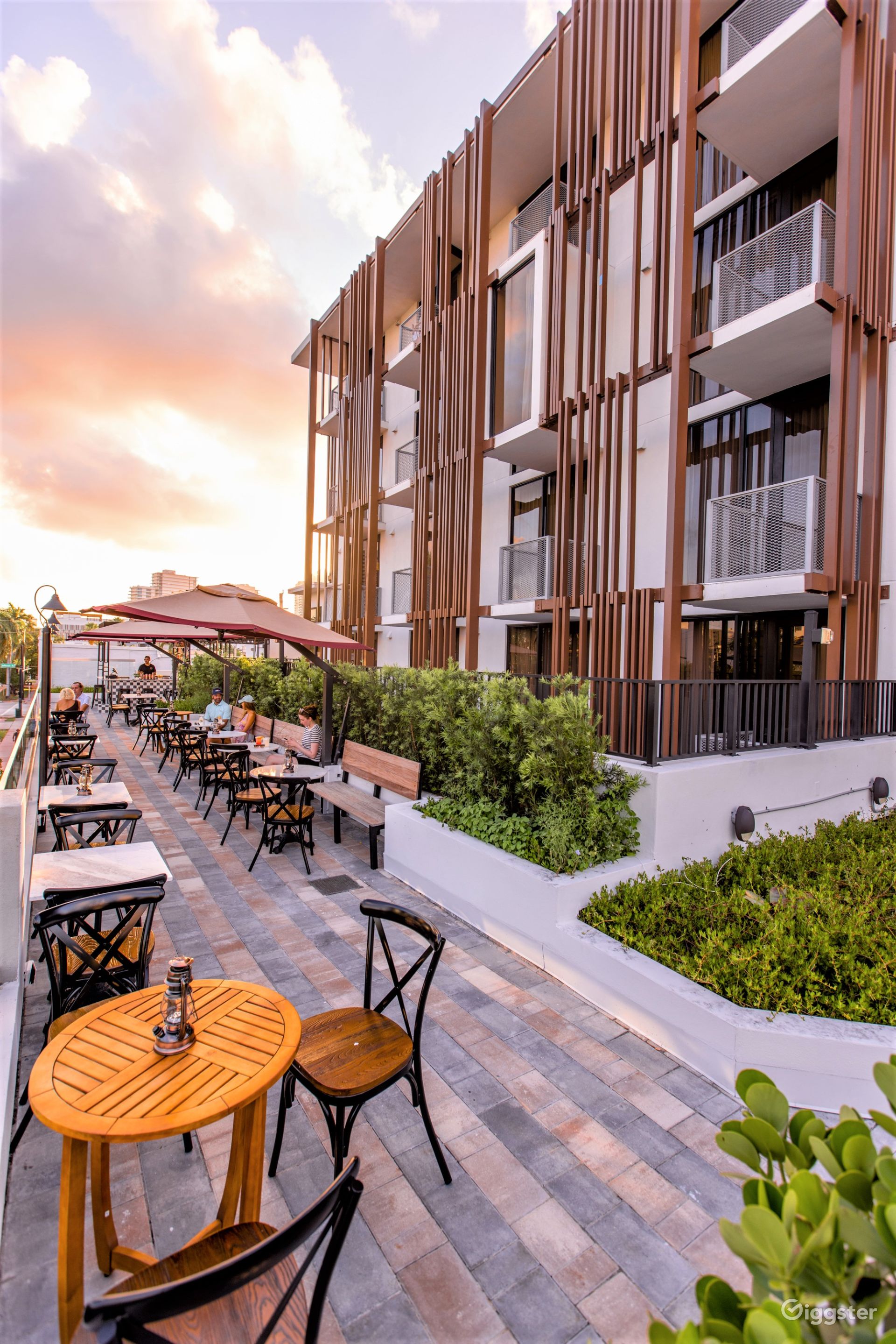 The BEST 10 Graduation Party venues for rent near me | Giggster