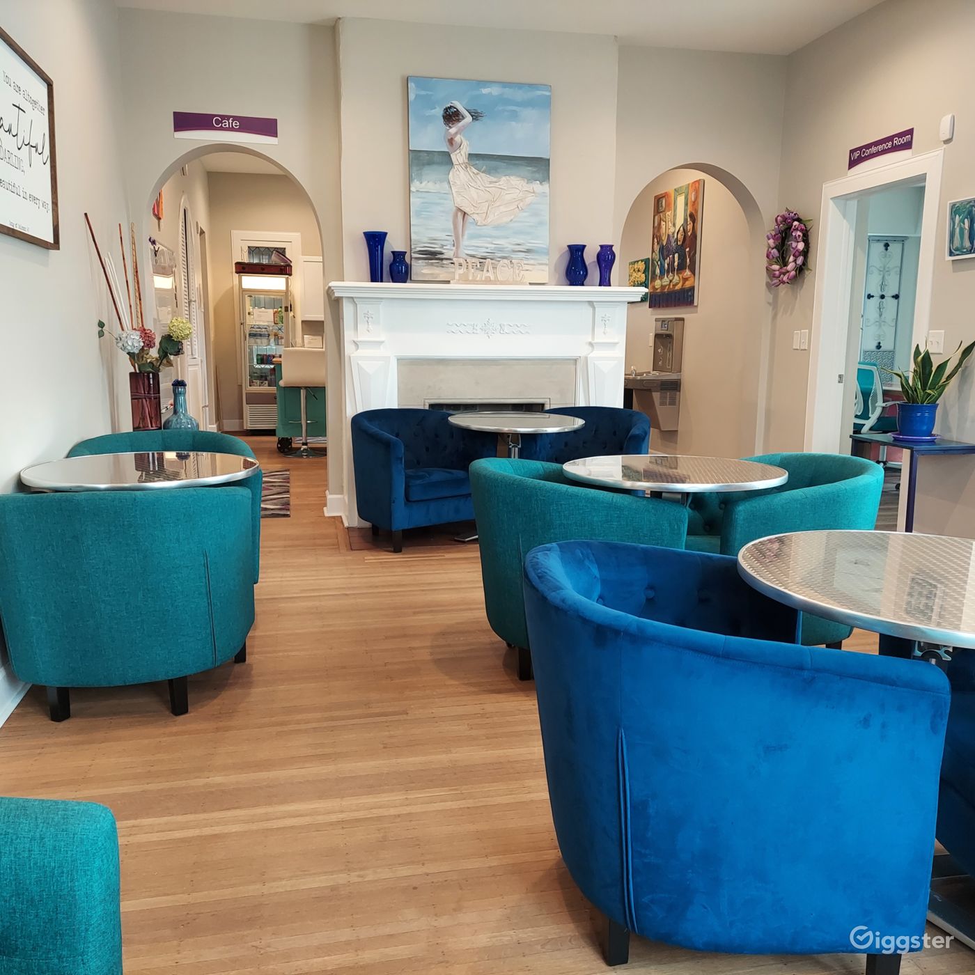 Awesome Community Room | Rent this location on Giggster