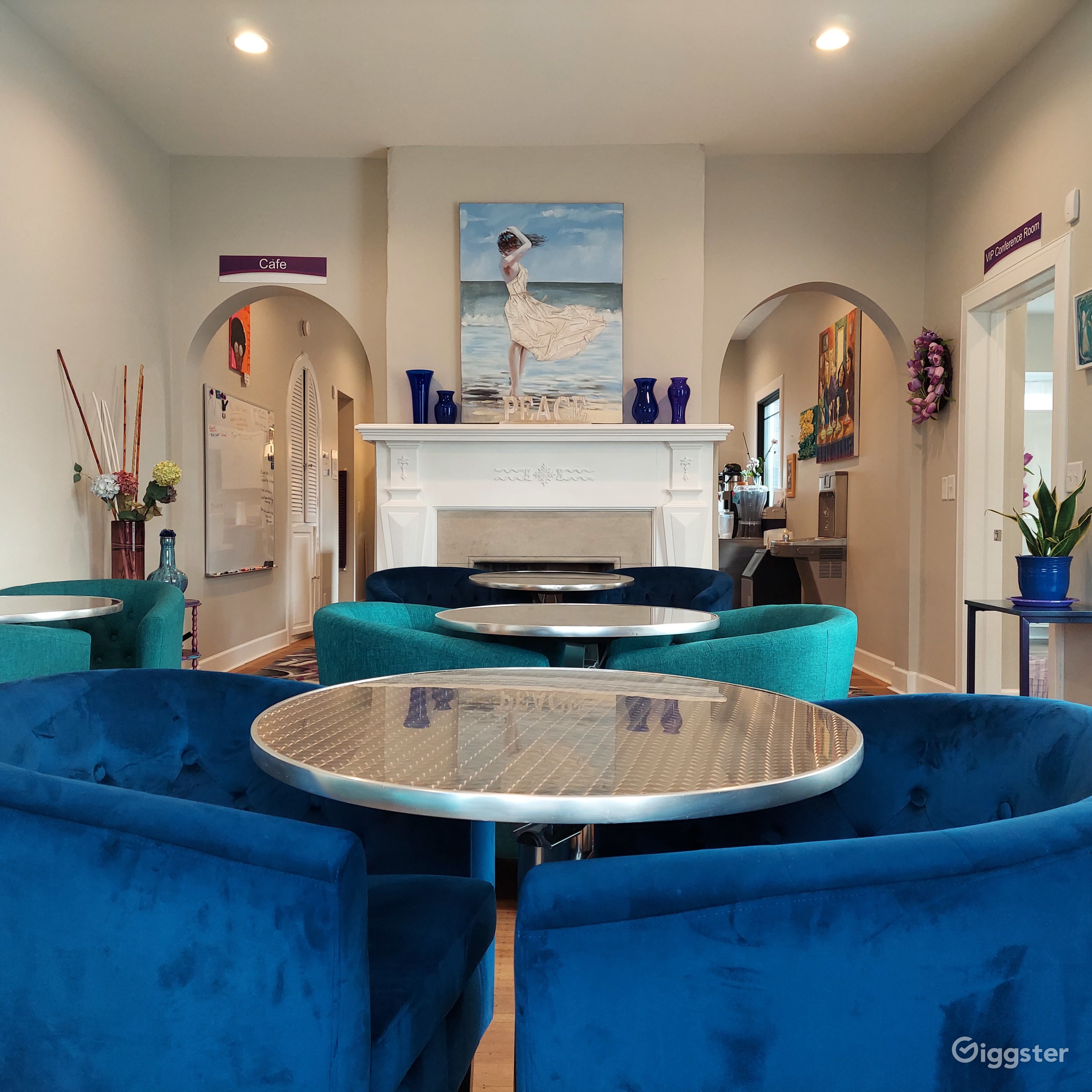 Awesome Community Room | Rent this location on Giggster