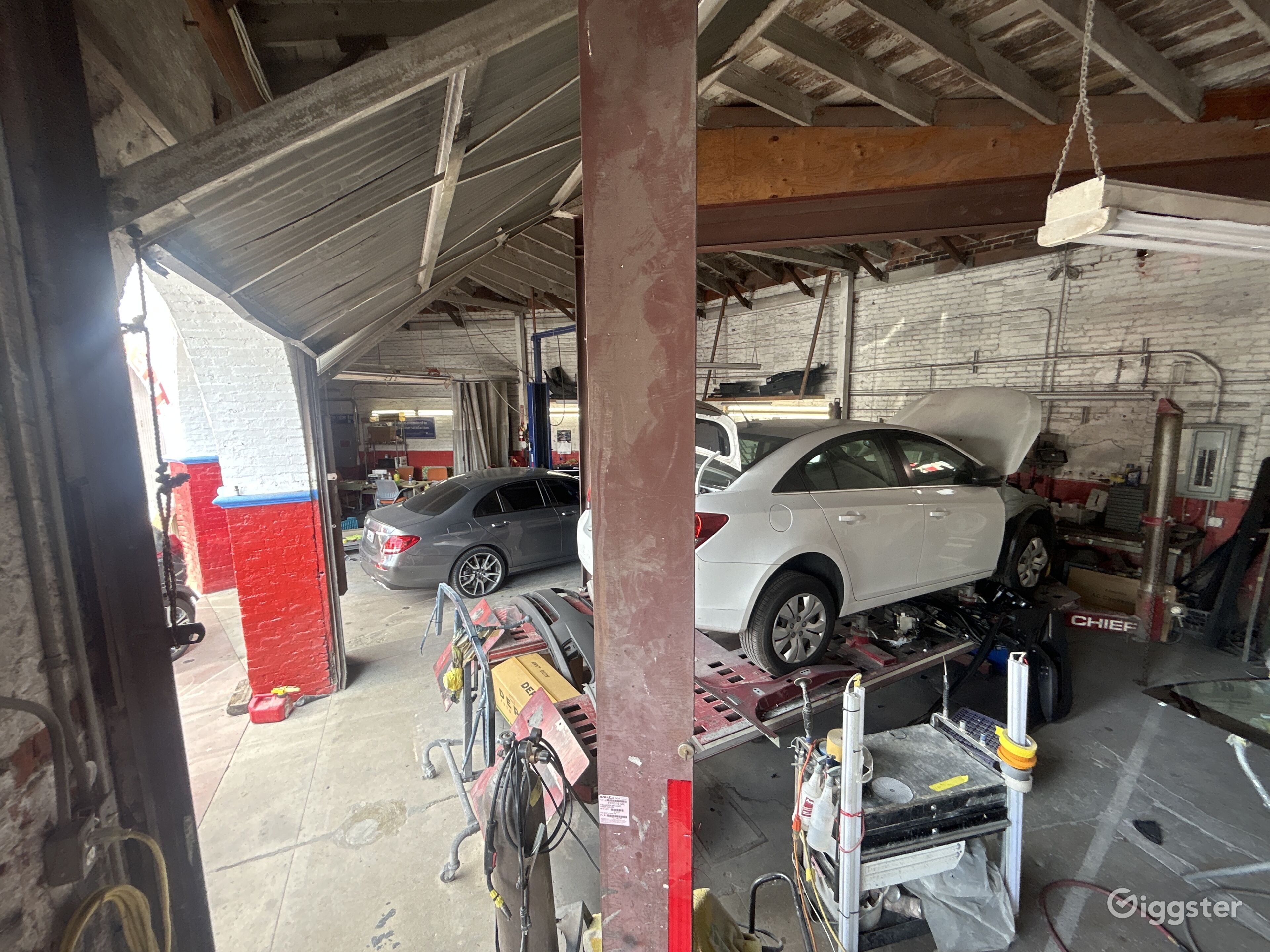 Auto Body Shop, Mechanic Shop | Rent this location on Giggster
