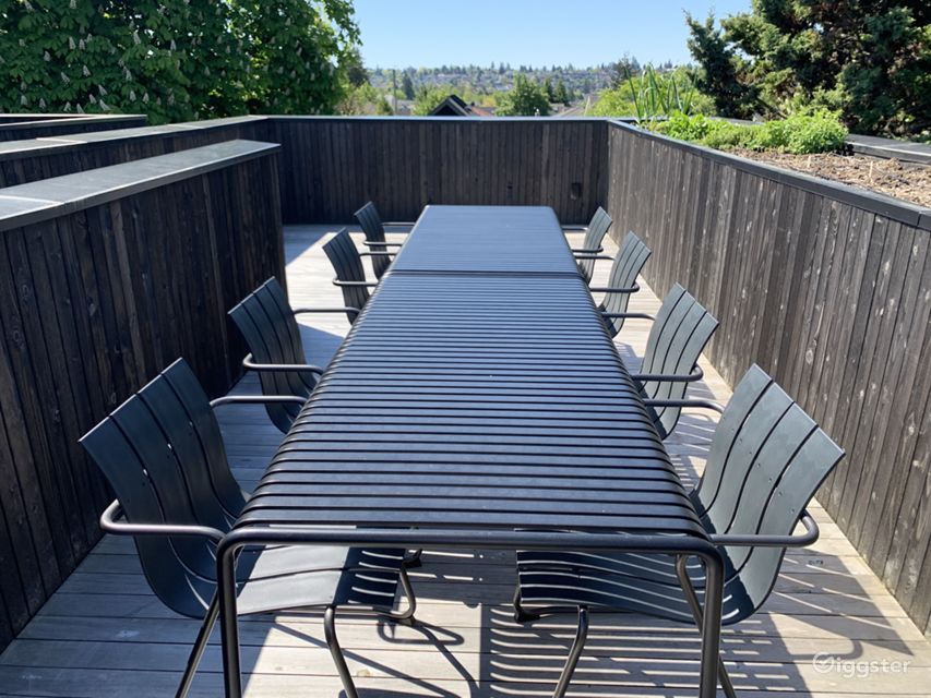 Modern Home With Atrium And Roof Deck | Rent this location on Giggster
