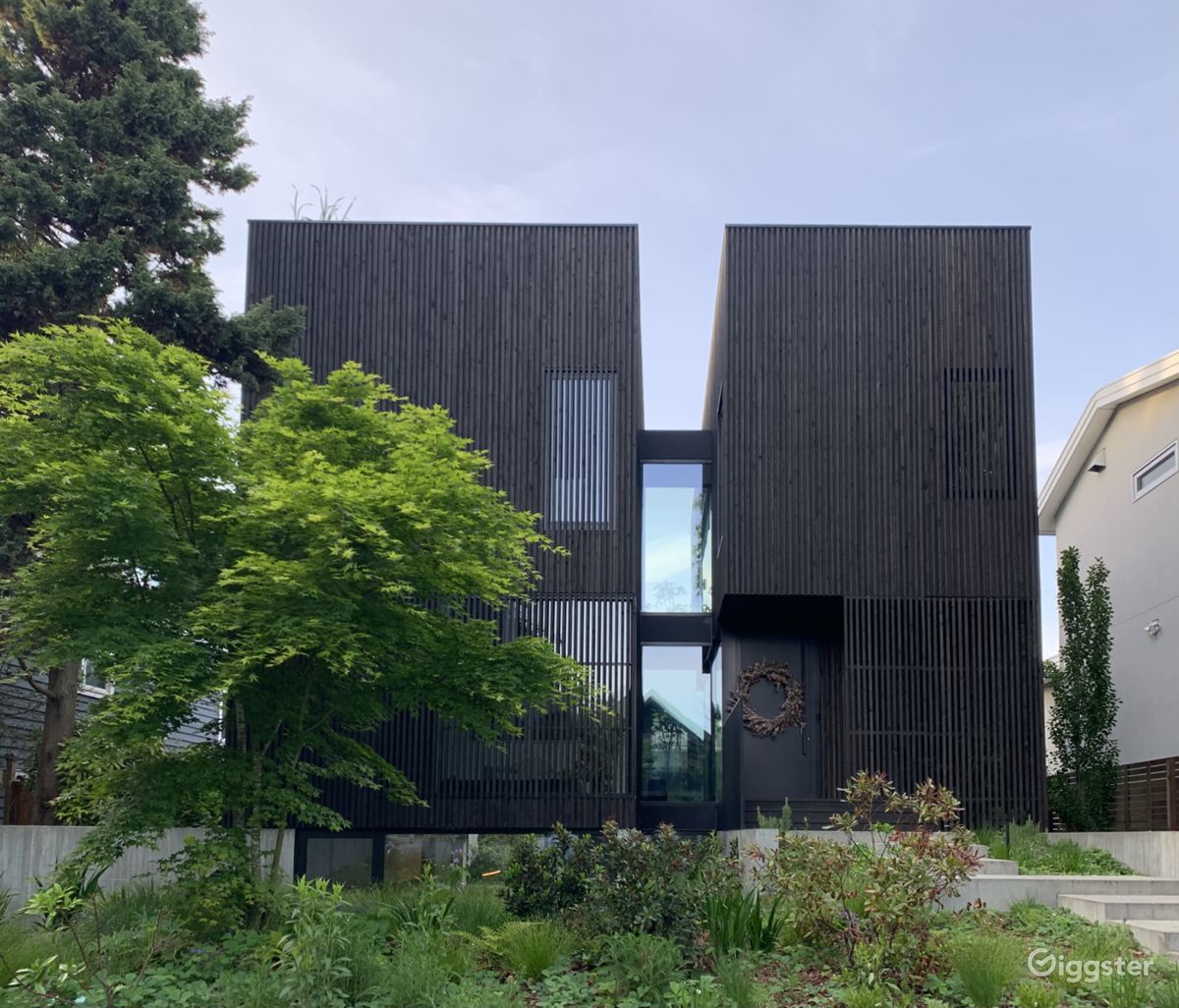 Modern Home With Atrium And Roof Deck | Rent this location on Giggster