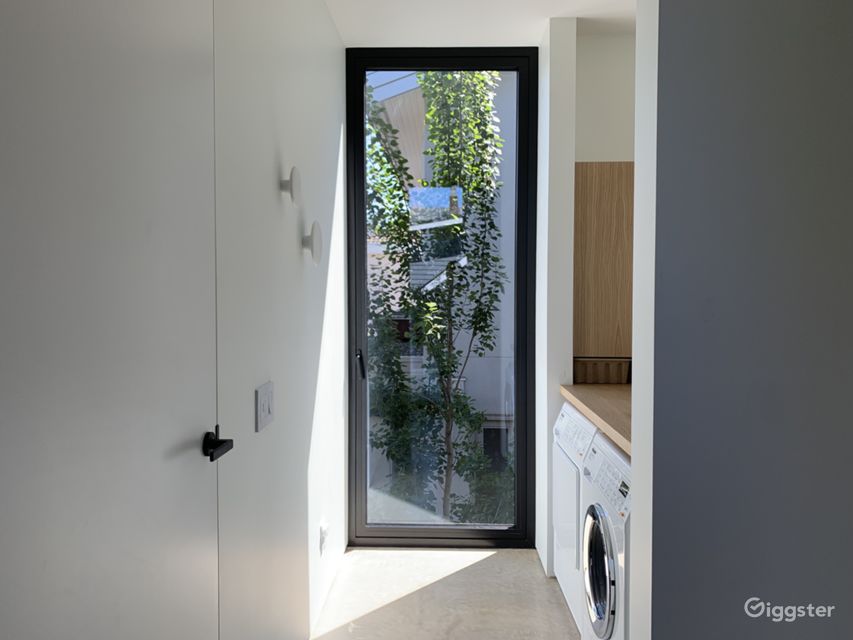 Modern Home With Atrium And Roof Deck | Rent this location on Giggster