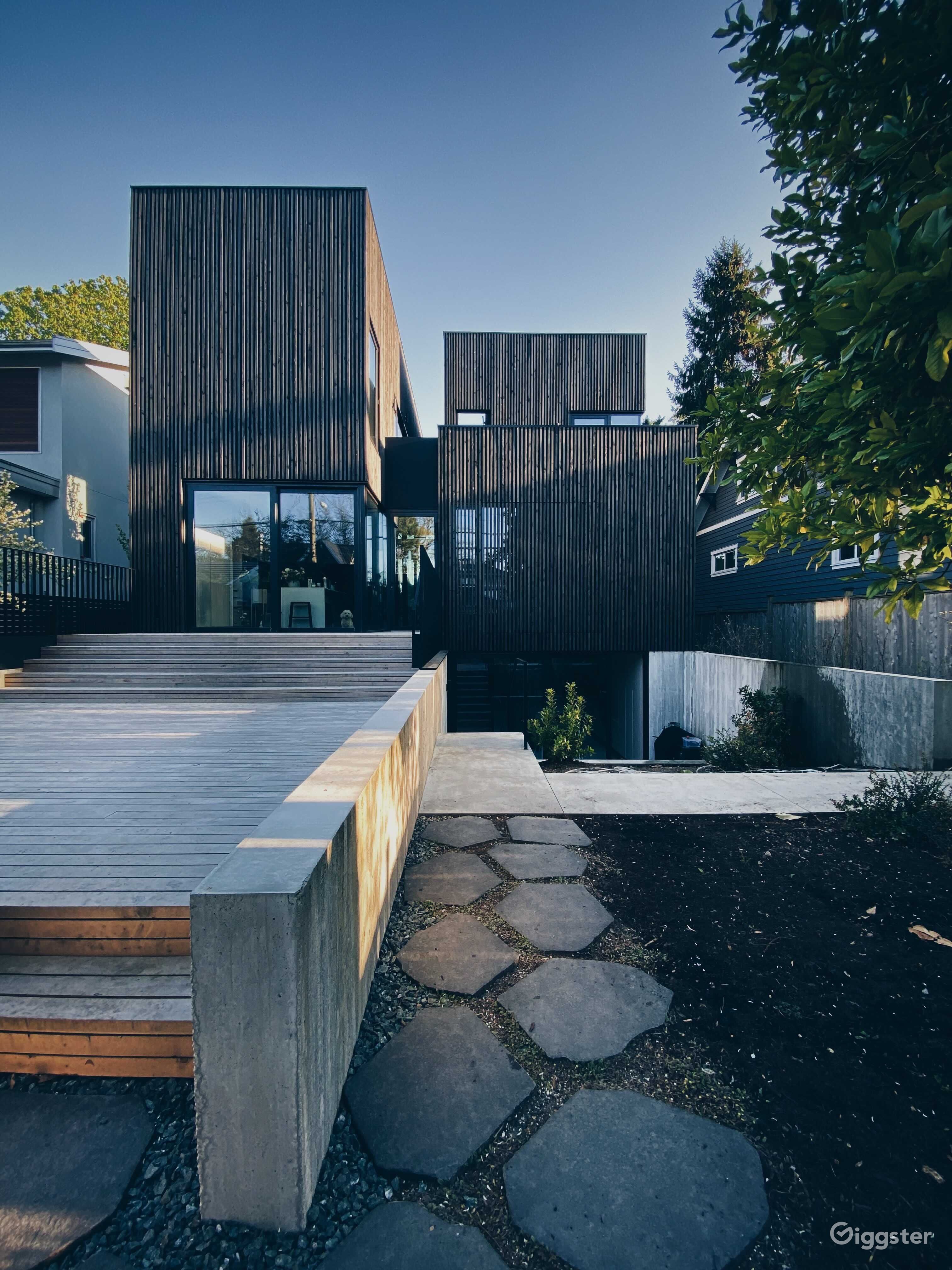 Modern Home With Atrium And Roof Deck | Rent this location on Giggster