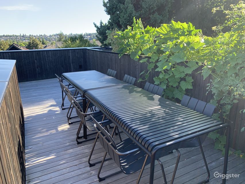 Modern Home With Atrium And Roof Deck | Rent this location on Giggster