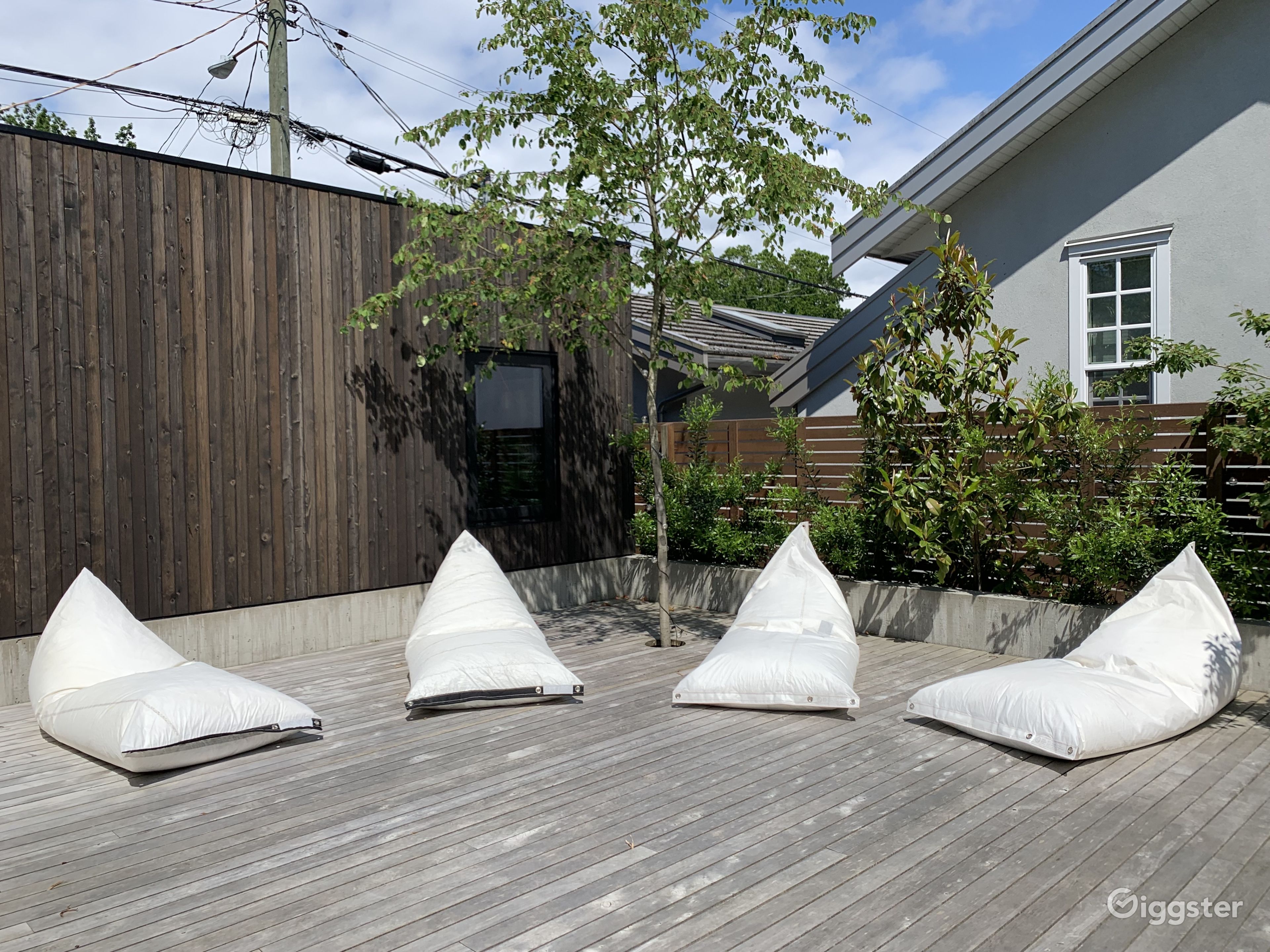 Modern Home With Atrium And Roof Deck | Rent this location on Giggster