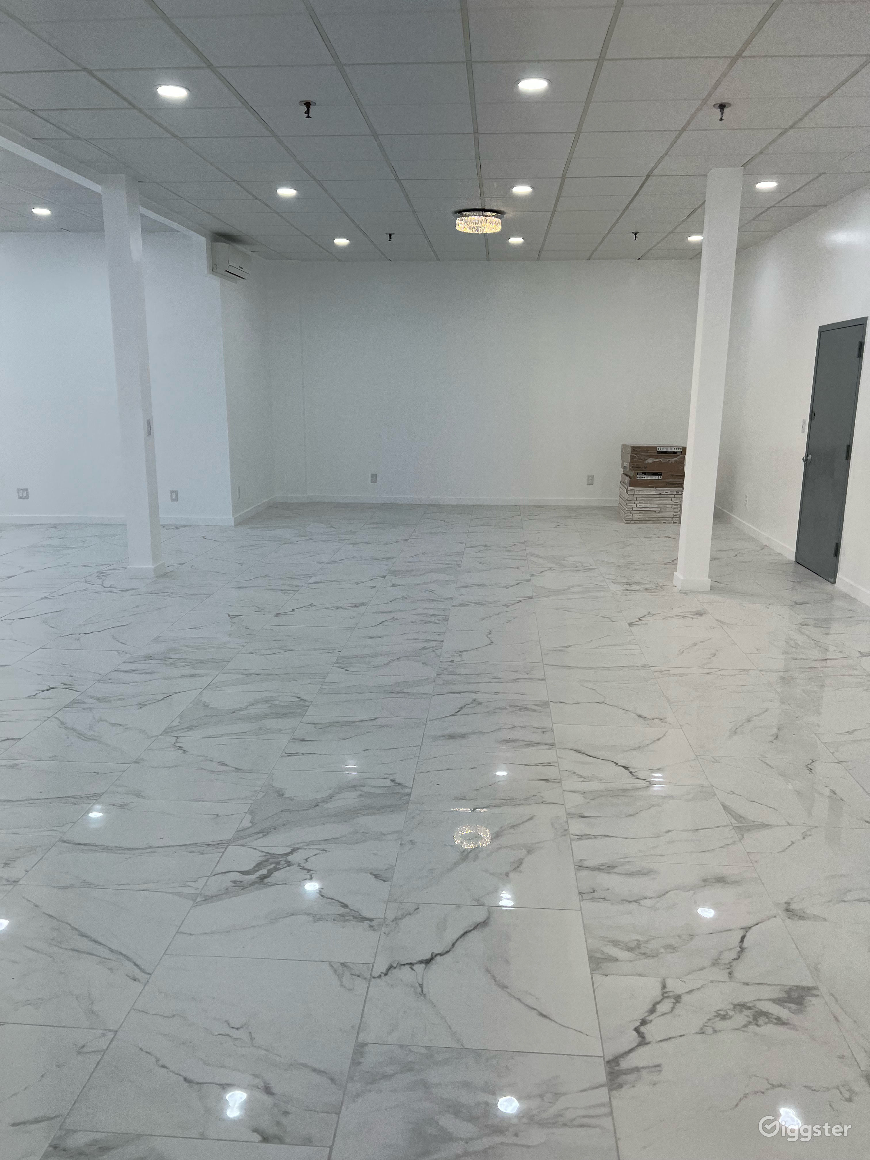 Beautiful All White Clean Rental Space | Rent this location on Giggster