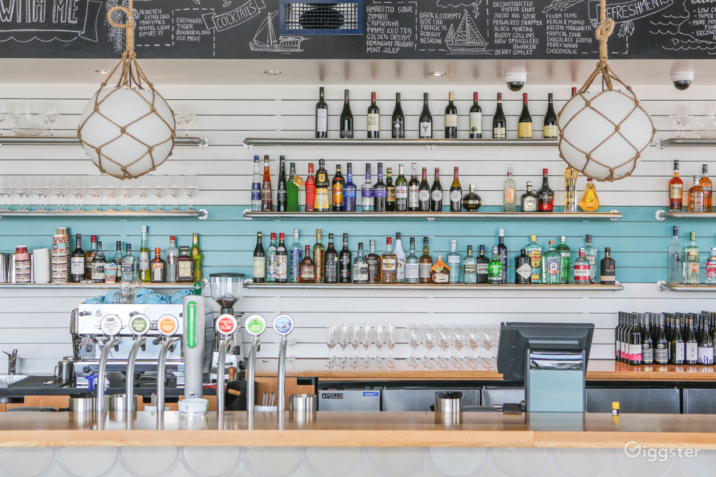Takapuna Beachfront Bar & Eatery | Rent this location on Giggster