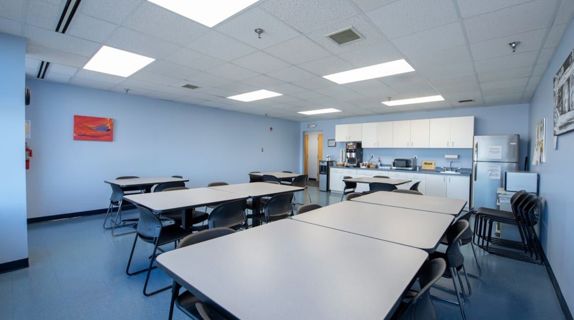 Spacious 32 Person Fully Equipped Computer Lab and Training Room | Rent ...