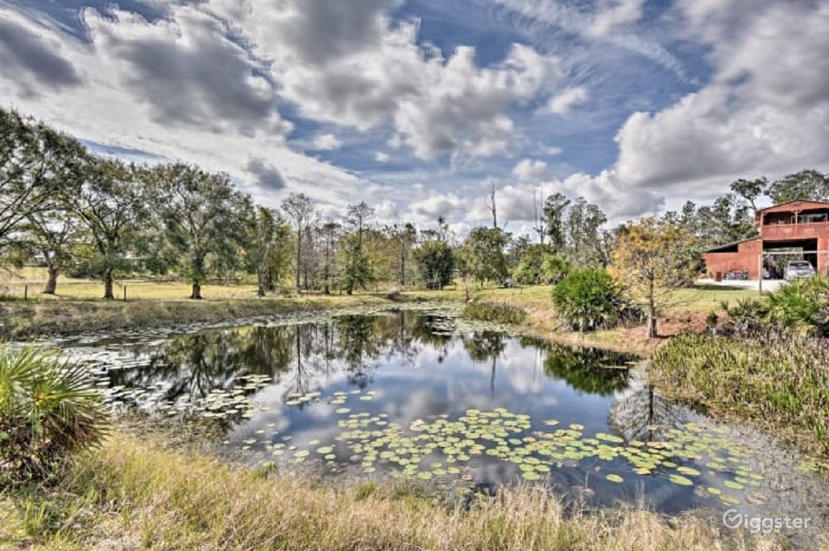 Charming Craftsman 50 acre Farm | Rent this location on Giggster