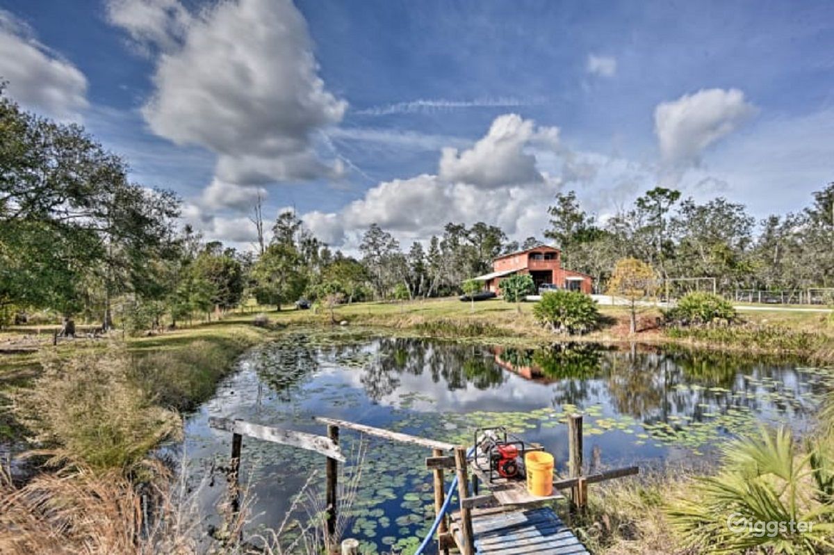 Charming Craftsman 50 acre Farm | Rent this location on Giggster