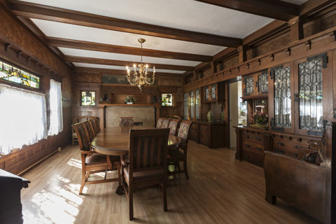 Boyle-Barmore House | Rent this location on Giggster