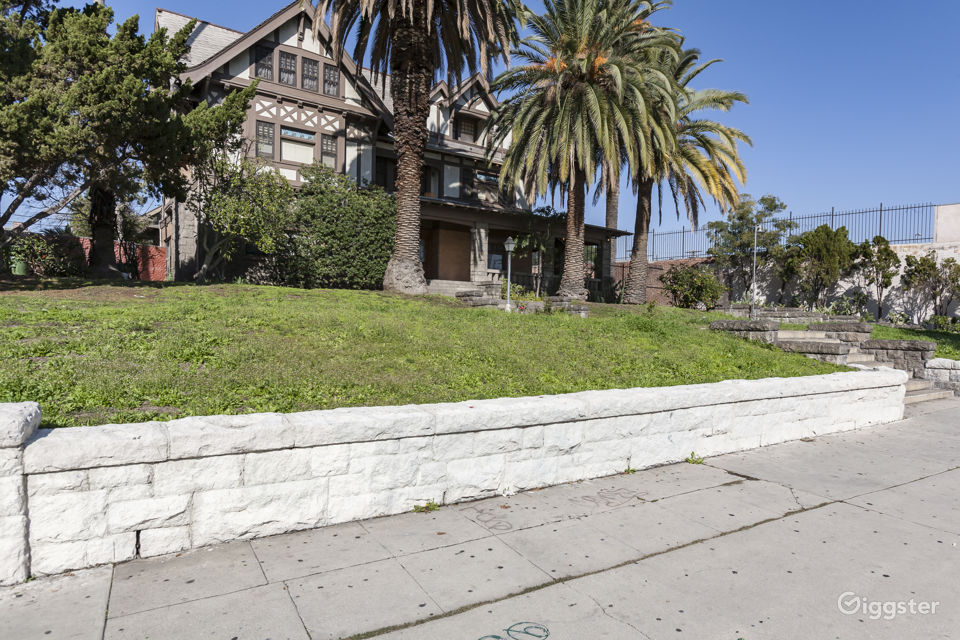Boyle-Barmore House | Rent this location on Giggster