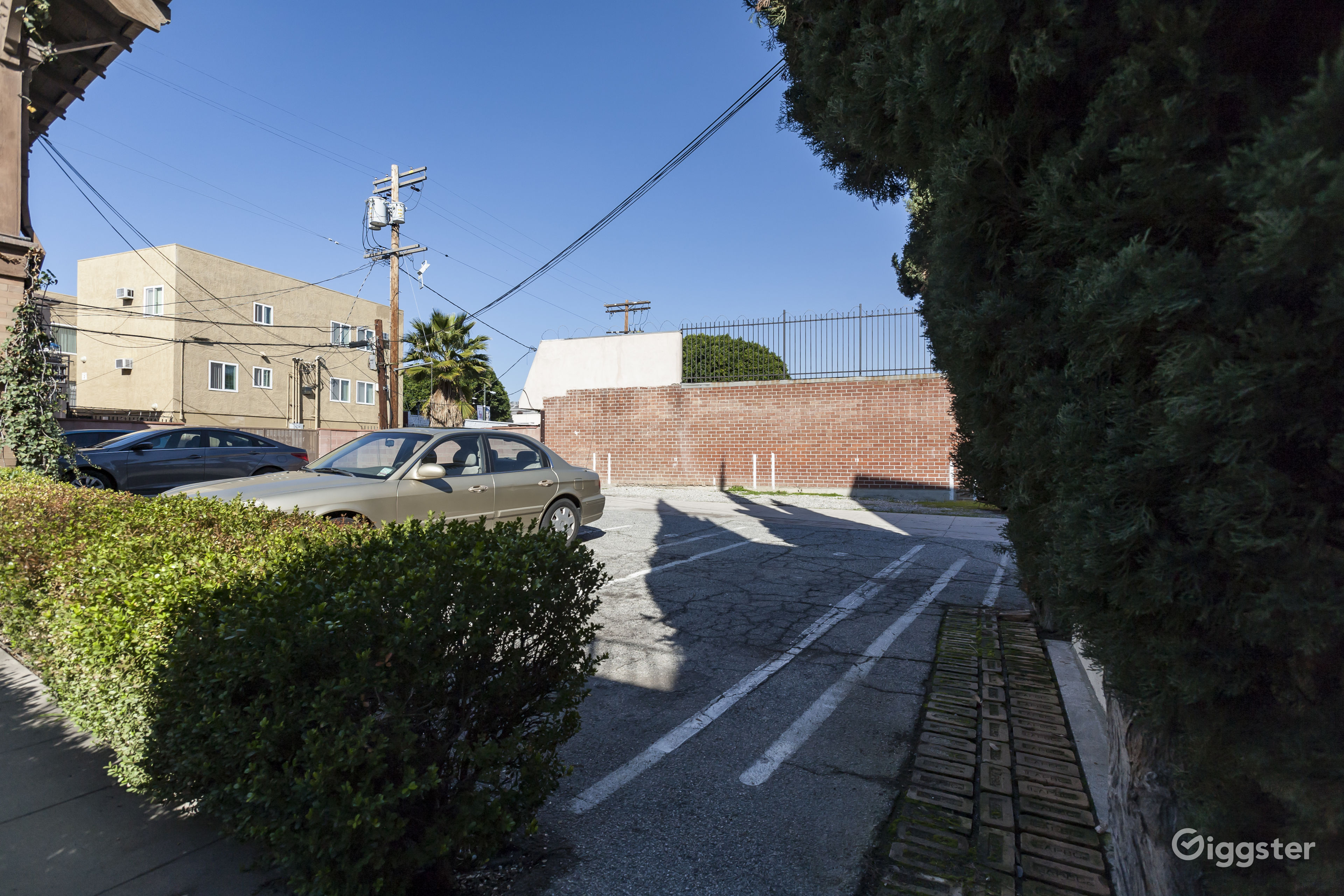 Boyle-Barmore House | Rent this location on Giggster