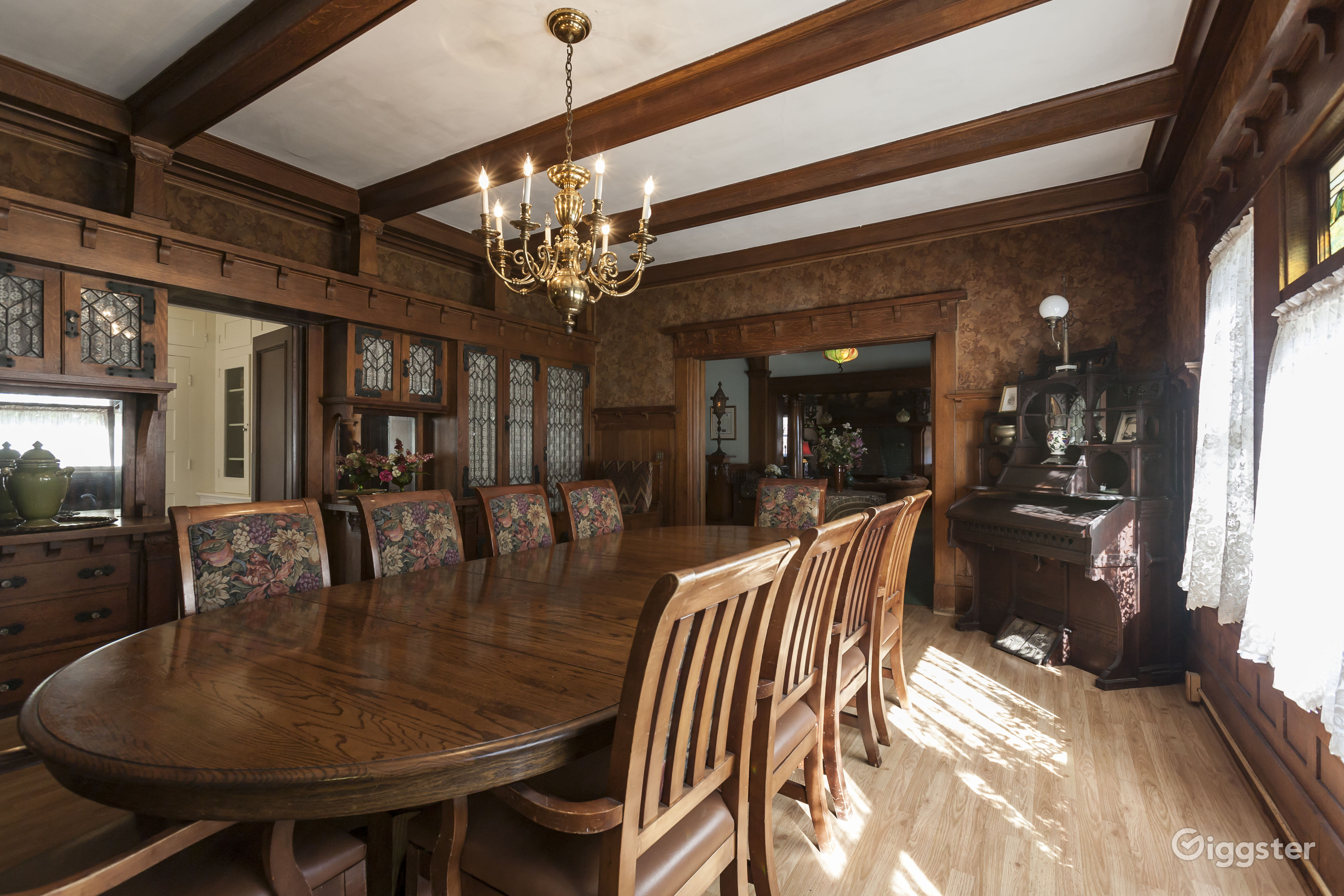 Boyle-Barmore House | Rent this location on Giggster