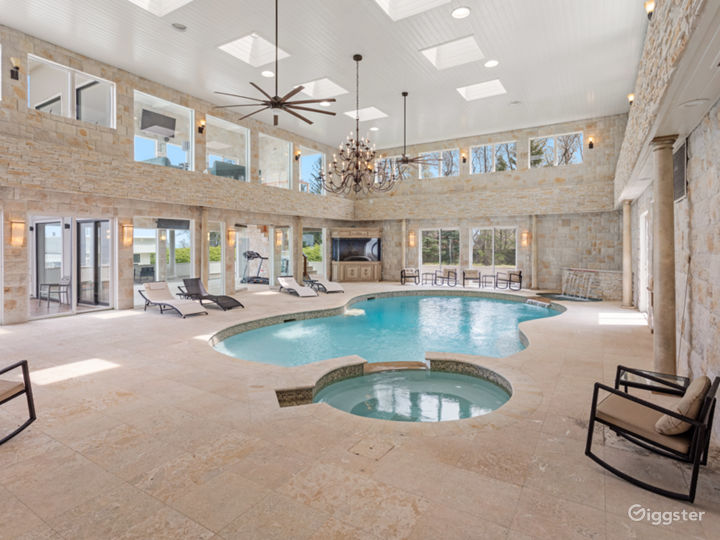 Waterfront Ultra Modern Mega Mansion | Rent this location on Giggster