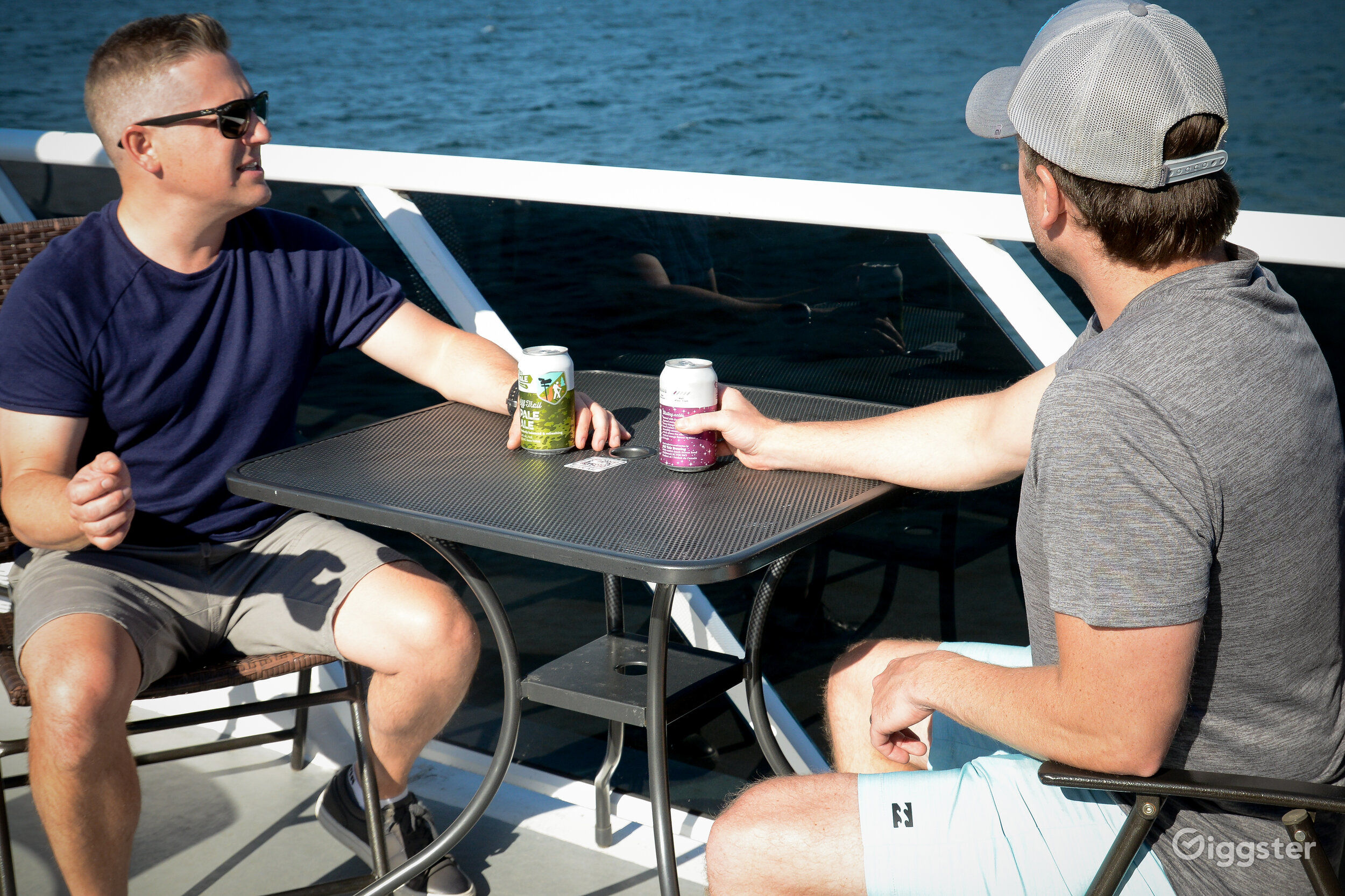 THE LAROAN - BOAT EQUIPPED WITH MODERN AMENITIES | Rent this location ...