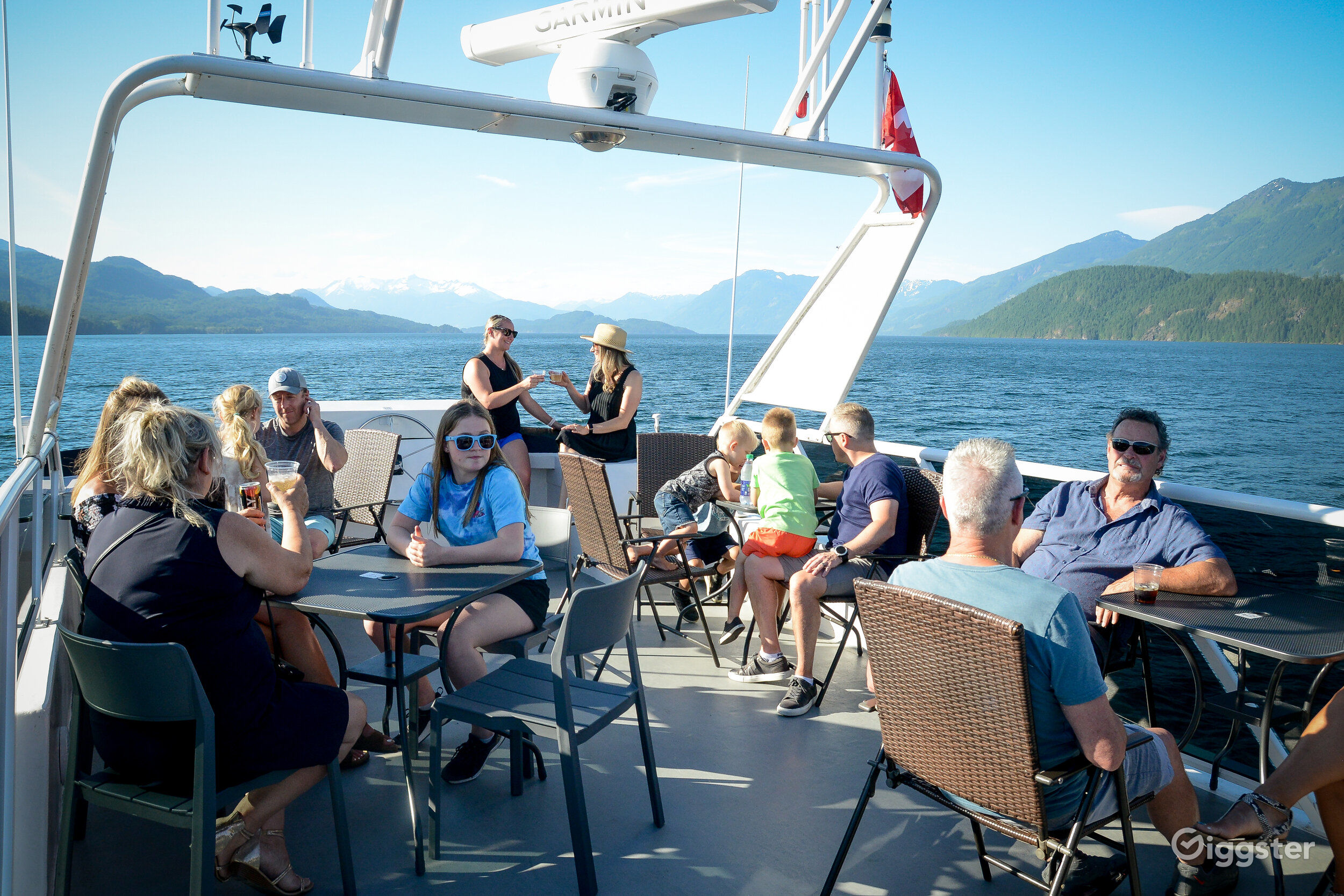 THE LAROAN - BOAT EQUIPPED WITH MODERN AMENITIES | Rent this location ...