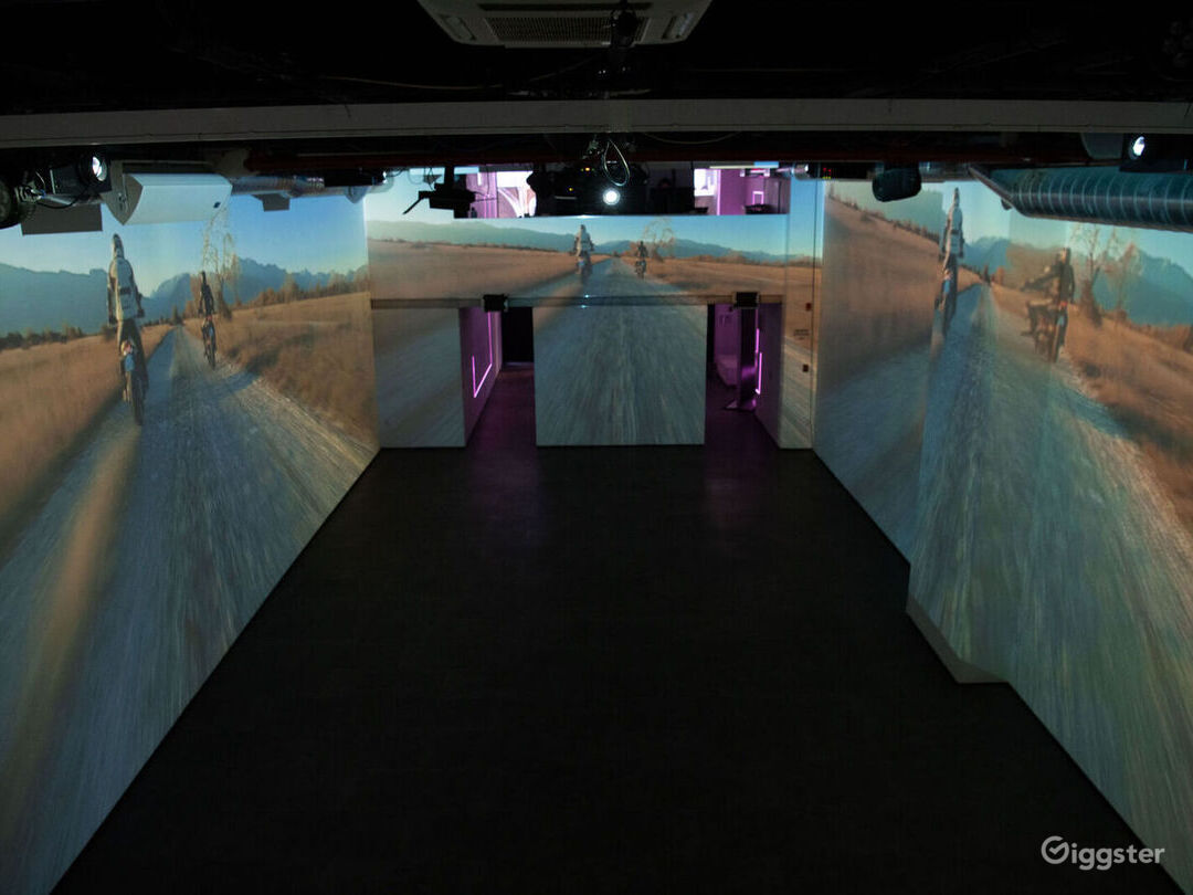 High-Tech Conference Room NYC | Multi-Level Venue Rental | Giggster