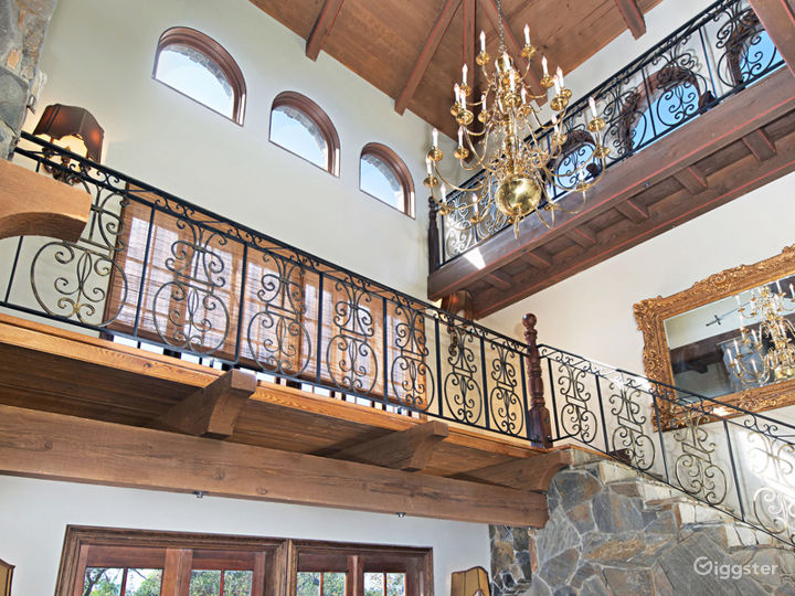 22 mil dollar mansion with an incredible view | Rent this location on ...