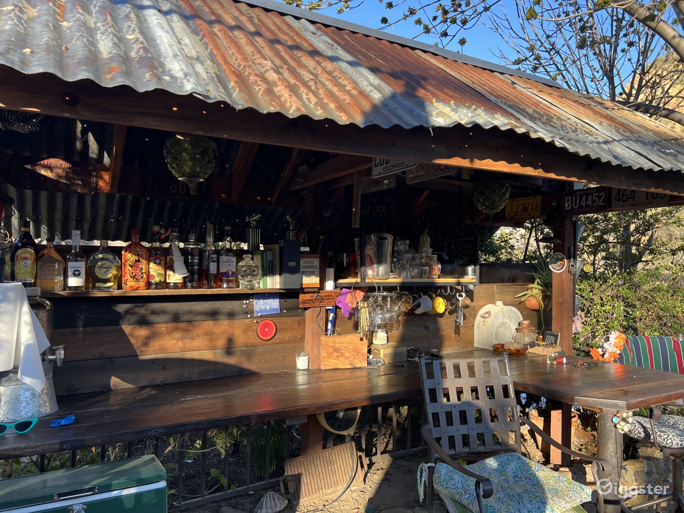 Rustic Lake House and Dock Bar | Rent this location on Giggster