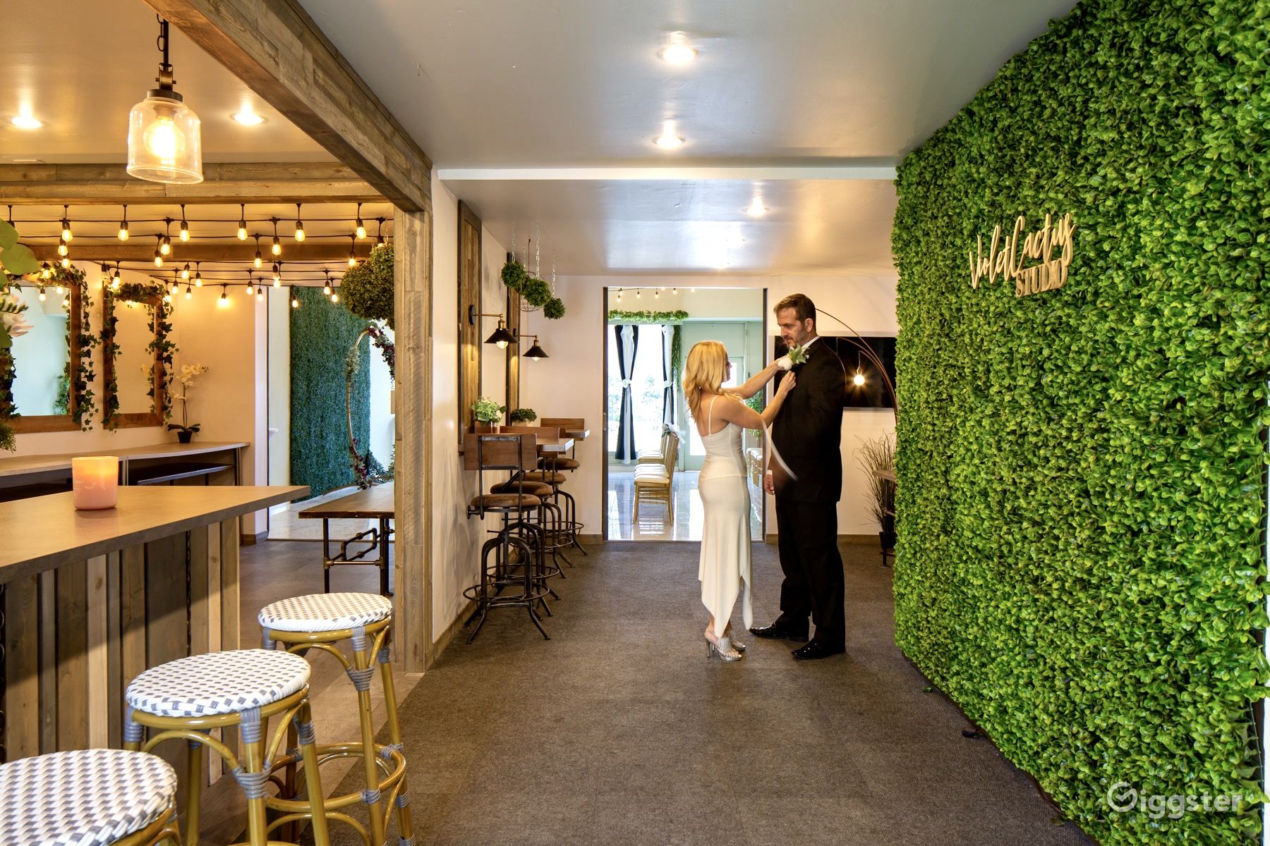Beautiful Chic Indoor / Outdoor Event Venue | Rent this location on ...