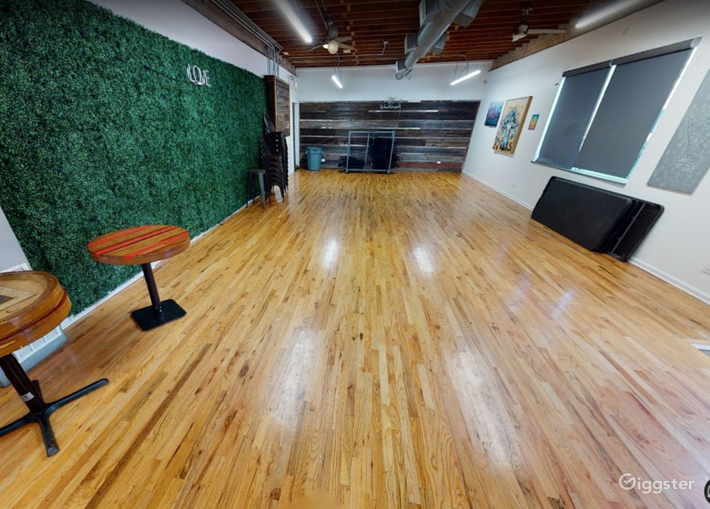 1,500 Sq Ft Open Event Space/ Studio | Rent this location on Giggster