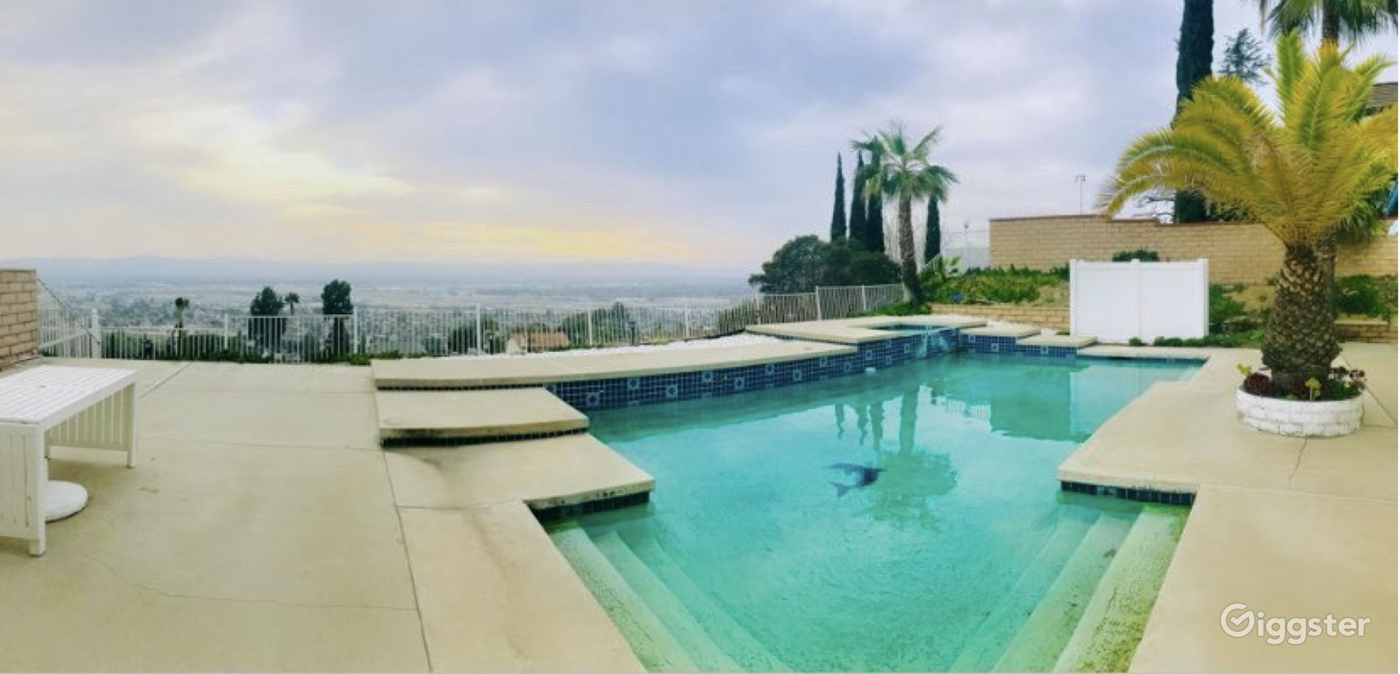 Vintage authentic Mid Century Boogie Nights House. Breathtaking views ...