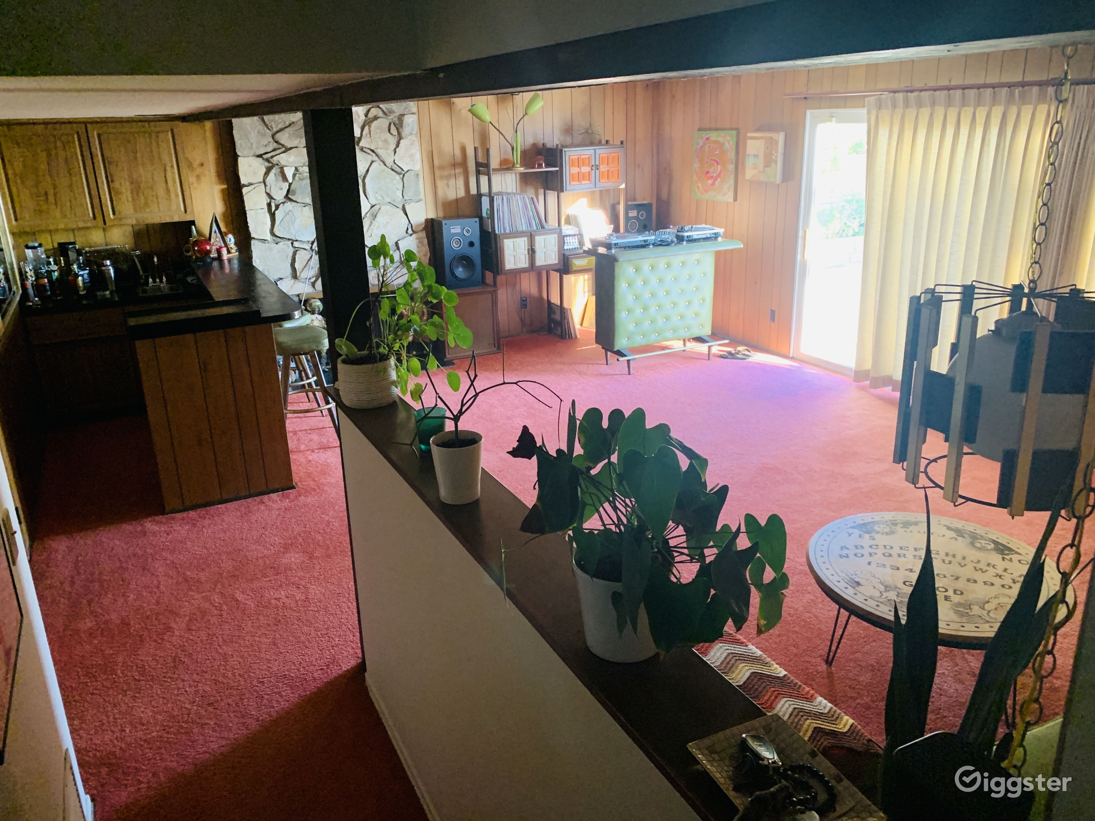 Vintage authentic Mid Century Boogie Nights House. Breathtaking views ...