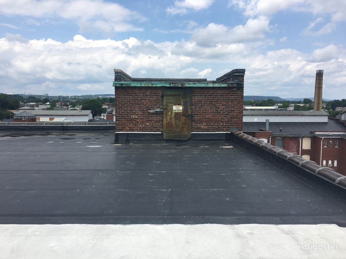 Awesome Industrial Rooftop & Exteriors | Rent this location on Giggster
