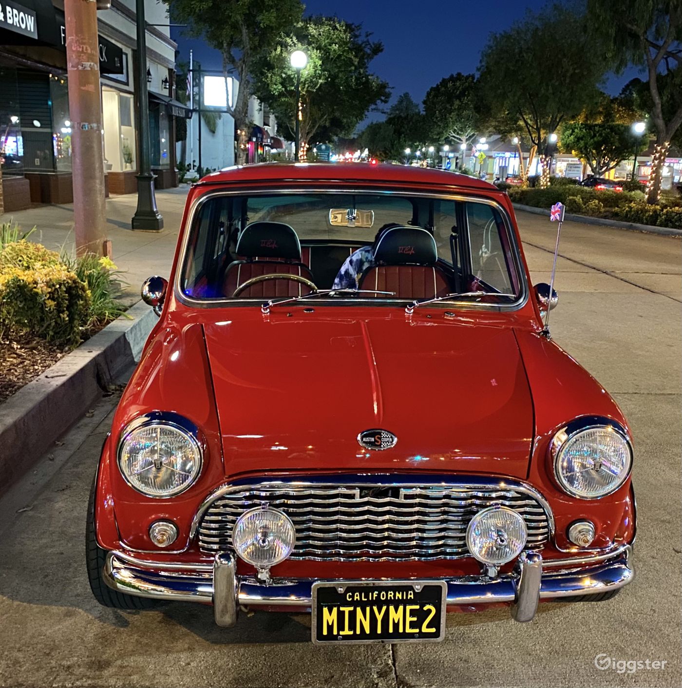 Classic Mini Cooper | Rent this location on Giggster