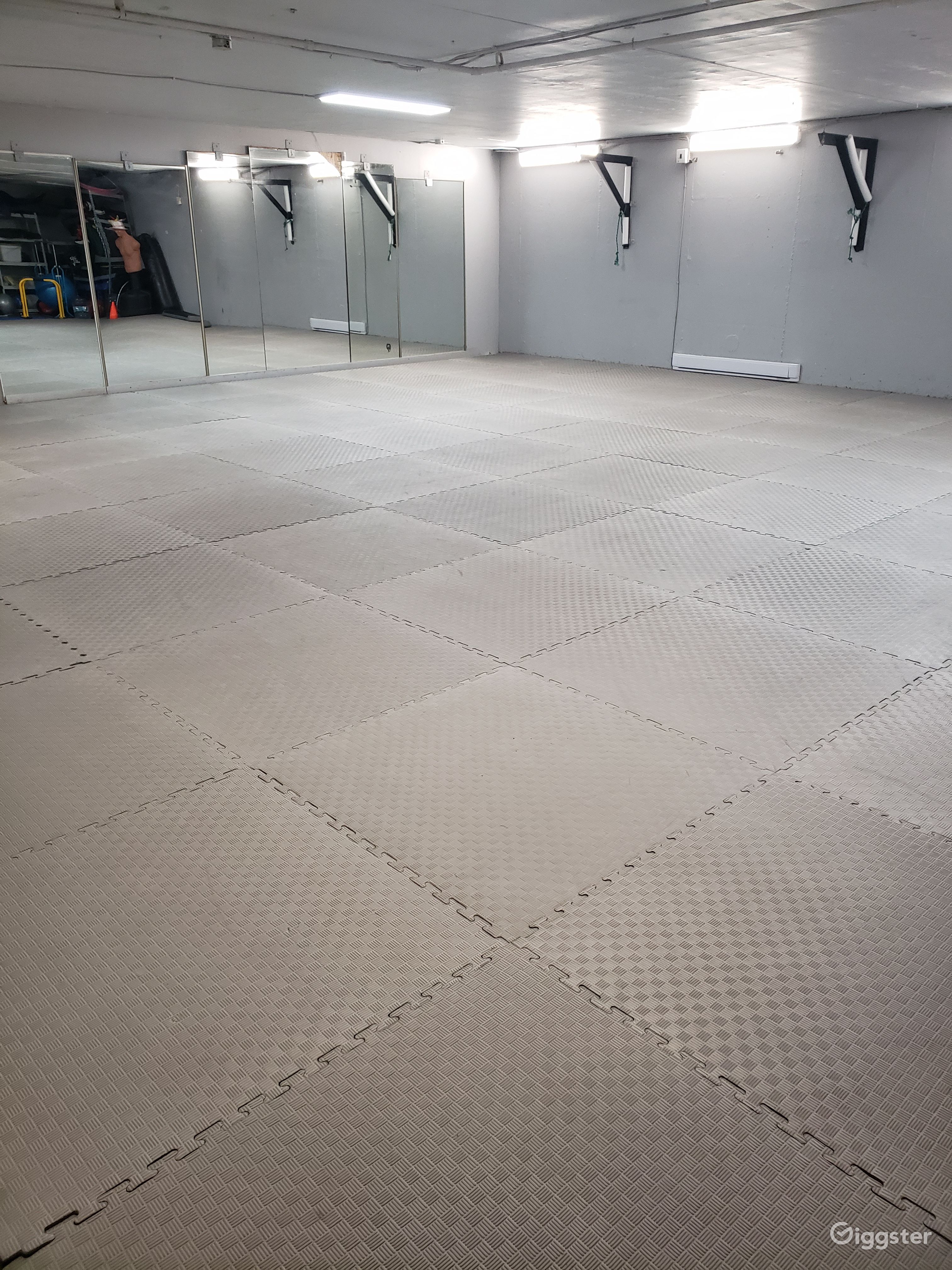 Dojo Style Matted Space For Rent | Rent this location on Giggster