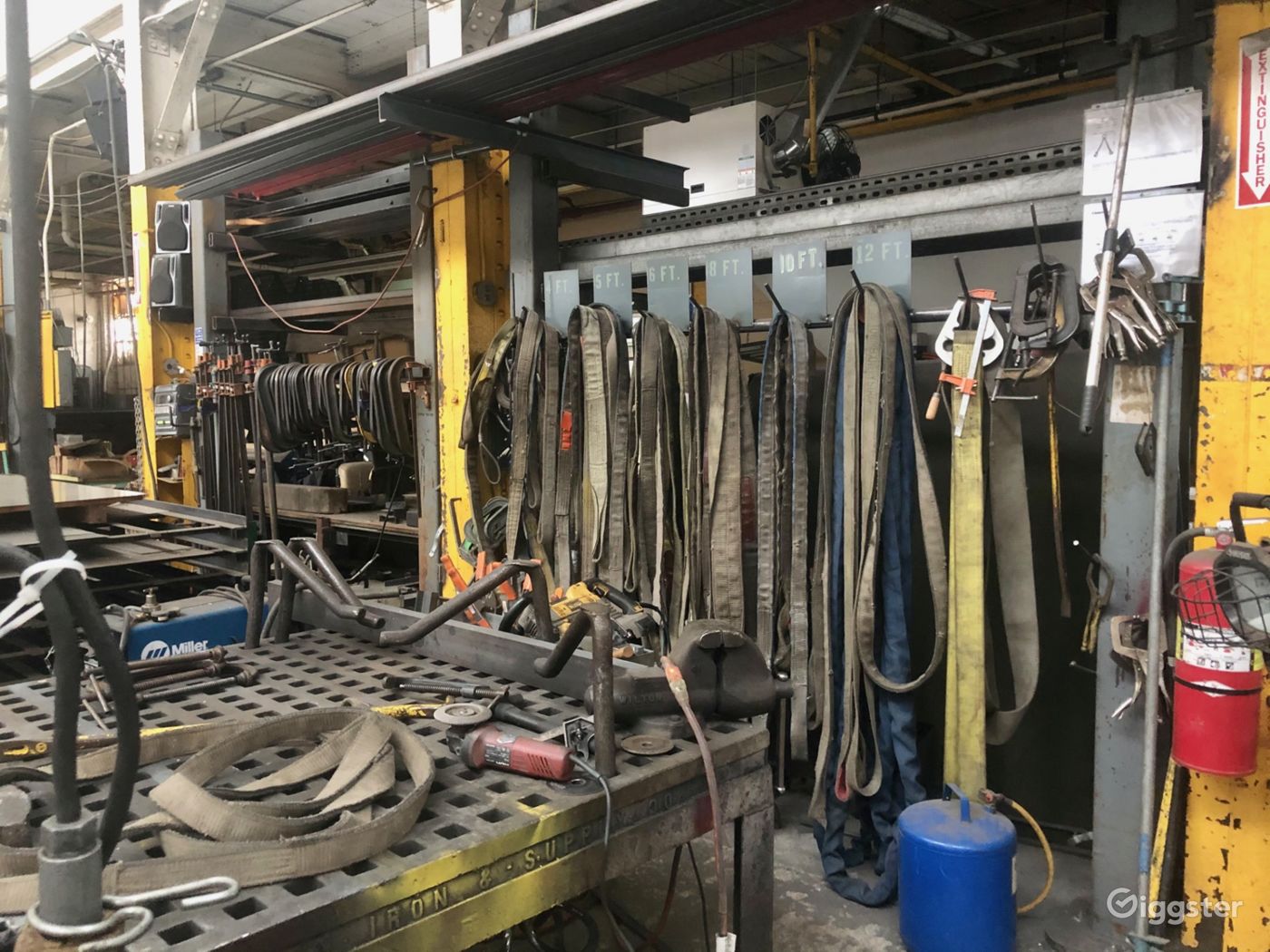 Huge industrial machine shop | Rent this location on Giggster