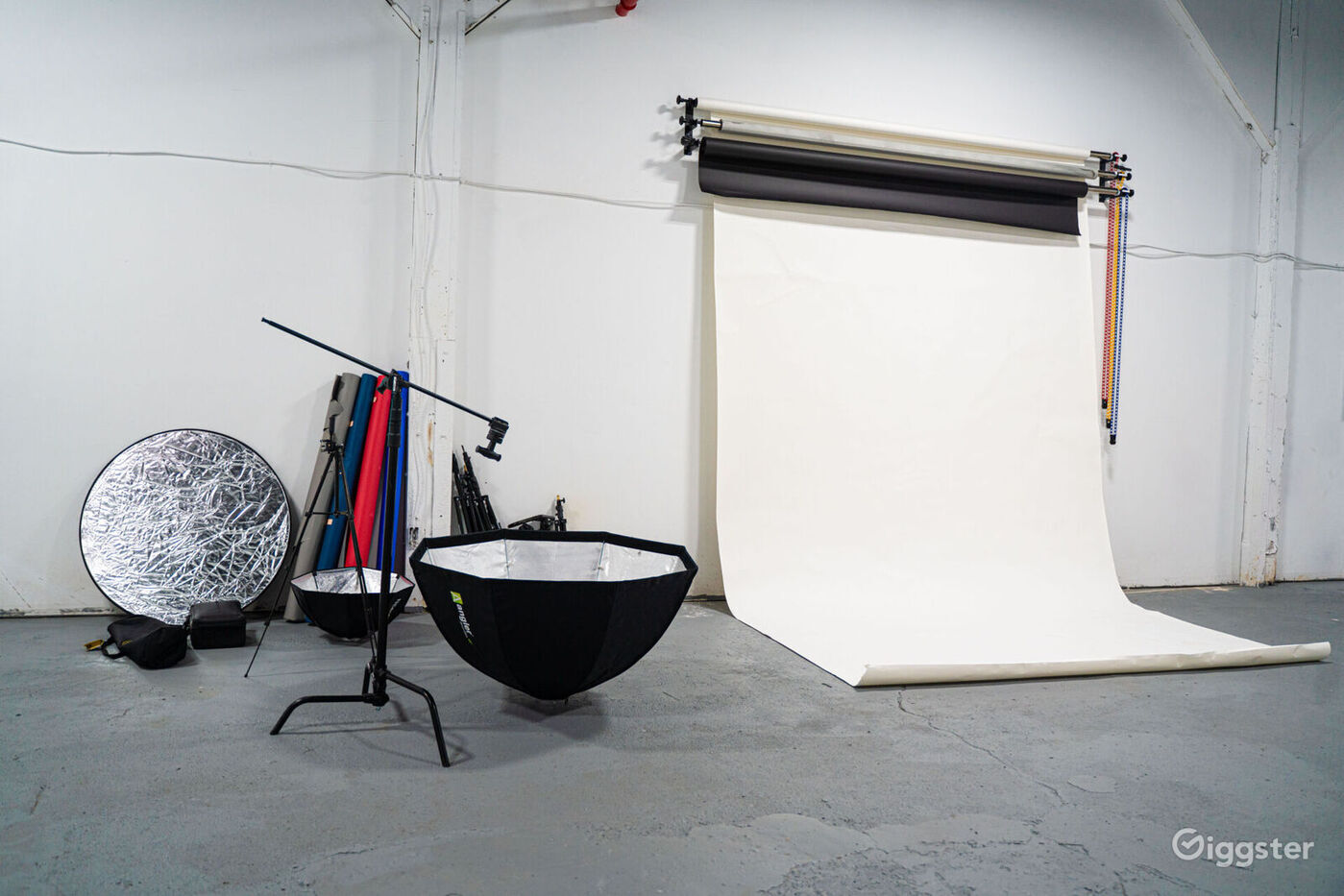 Photography Studio with Cyclorama Wall | Rent this location on Giggster