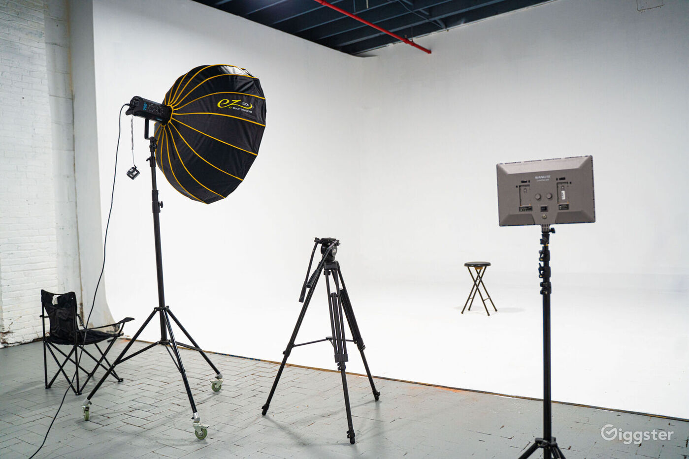 Photography Studio with Cyclorama Wall | Rent this location on Giggster