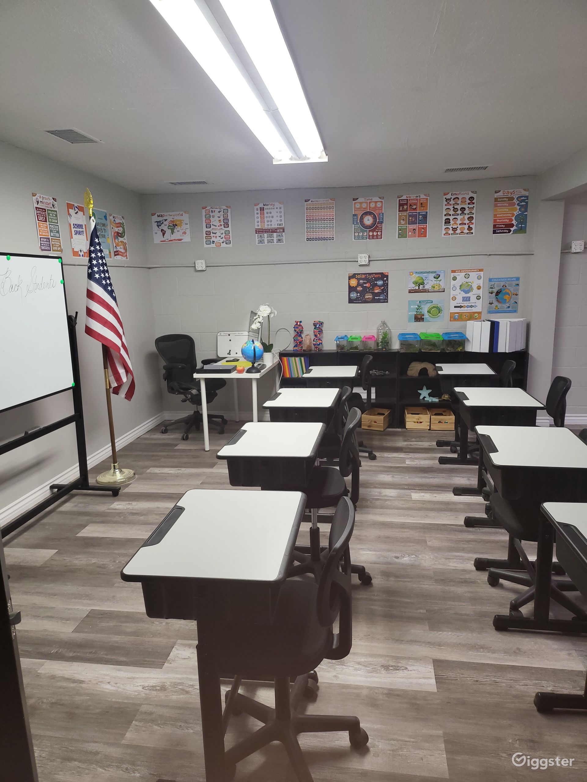 KITS Production Studio, Standing Sets, Van Nuys | Rent this location on ...