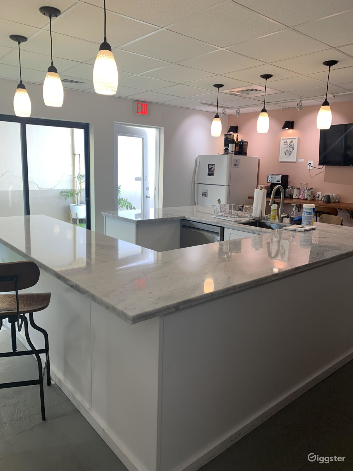 Office Spaces, Meeting Spaces, Event Spaces, and Art Gallery Spaces ...