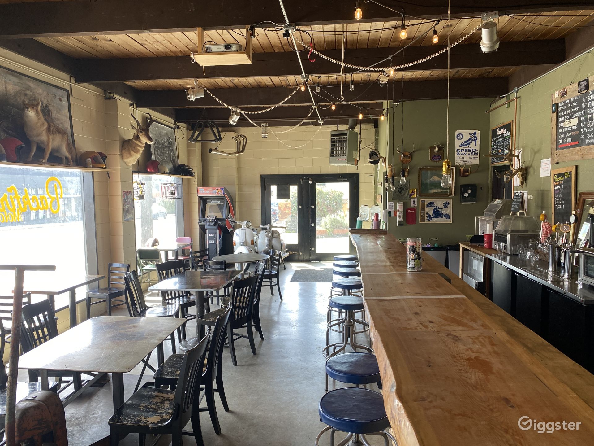 The BEST Garage Loft spaces for rent near me | Giggster